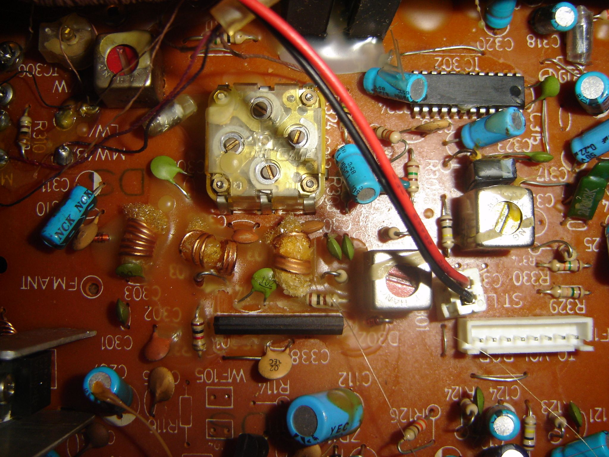 Miniwieża Thomsonic TS-610 przestrojenie na górne pasmo UKF