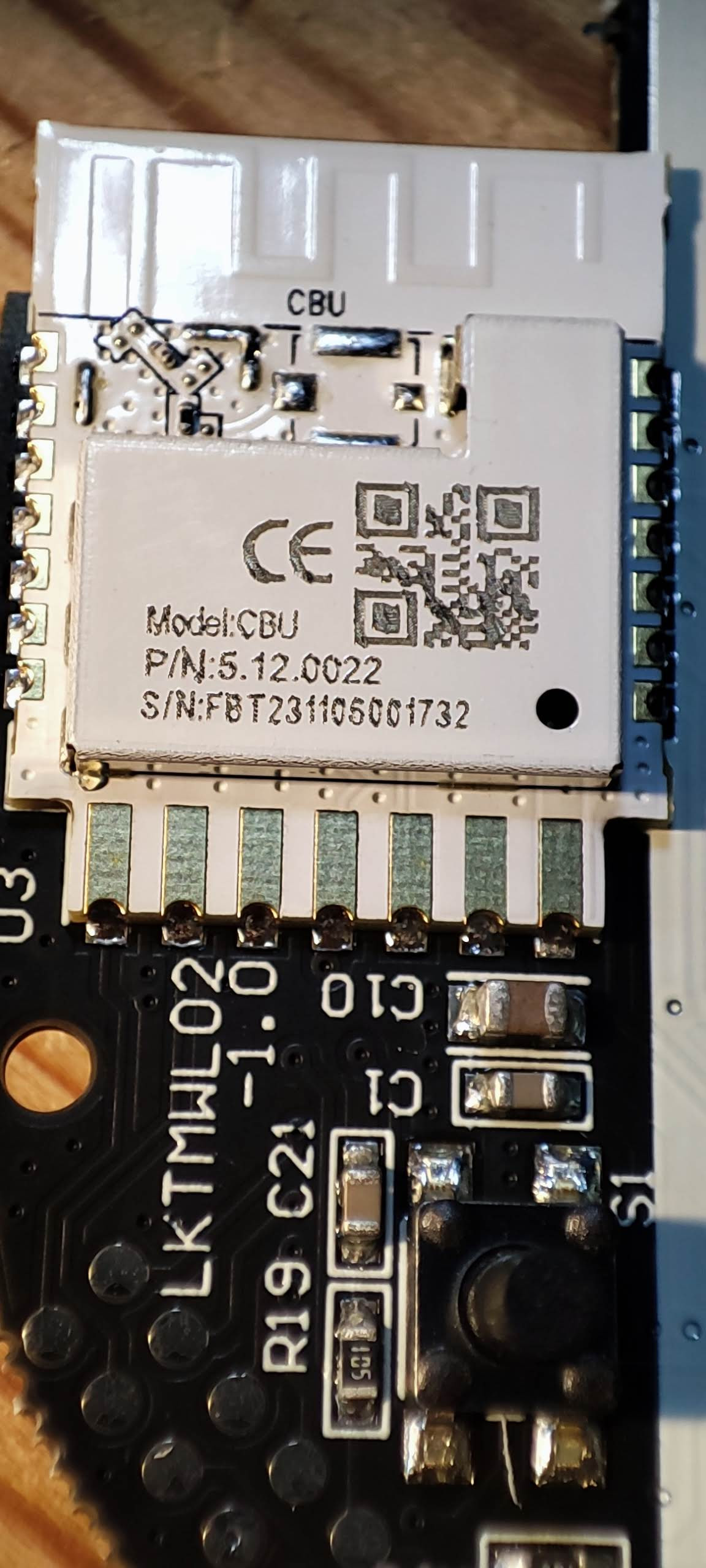 Investigating a battery-powered temperature & humidity sensor with I2C ...