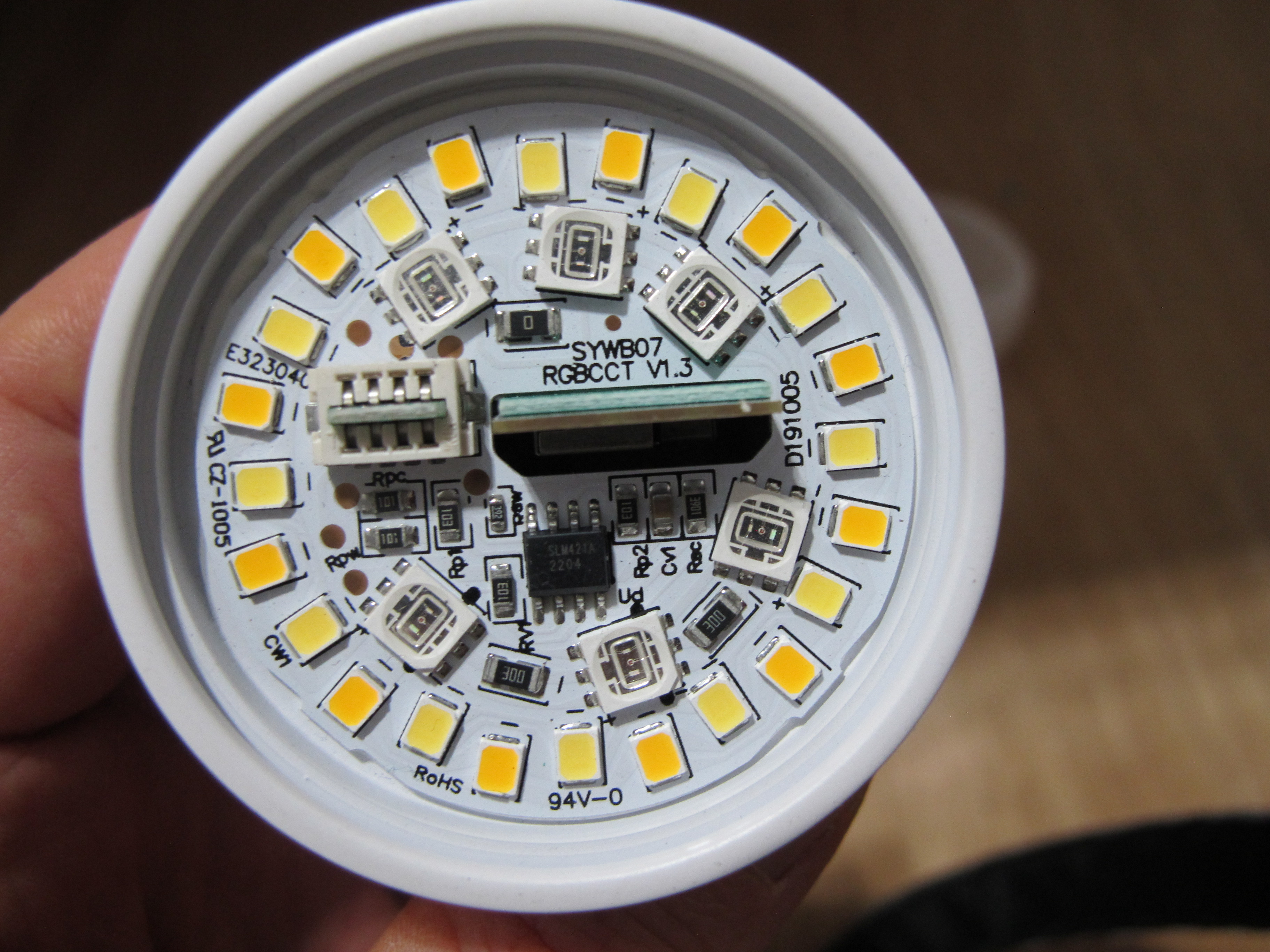 Zemismart/Uascent ZML2-7W RGB+CW E27 LED Matter Bulb: Device and Module ...