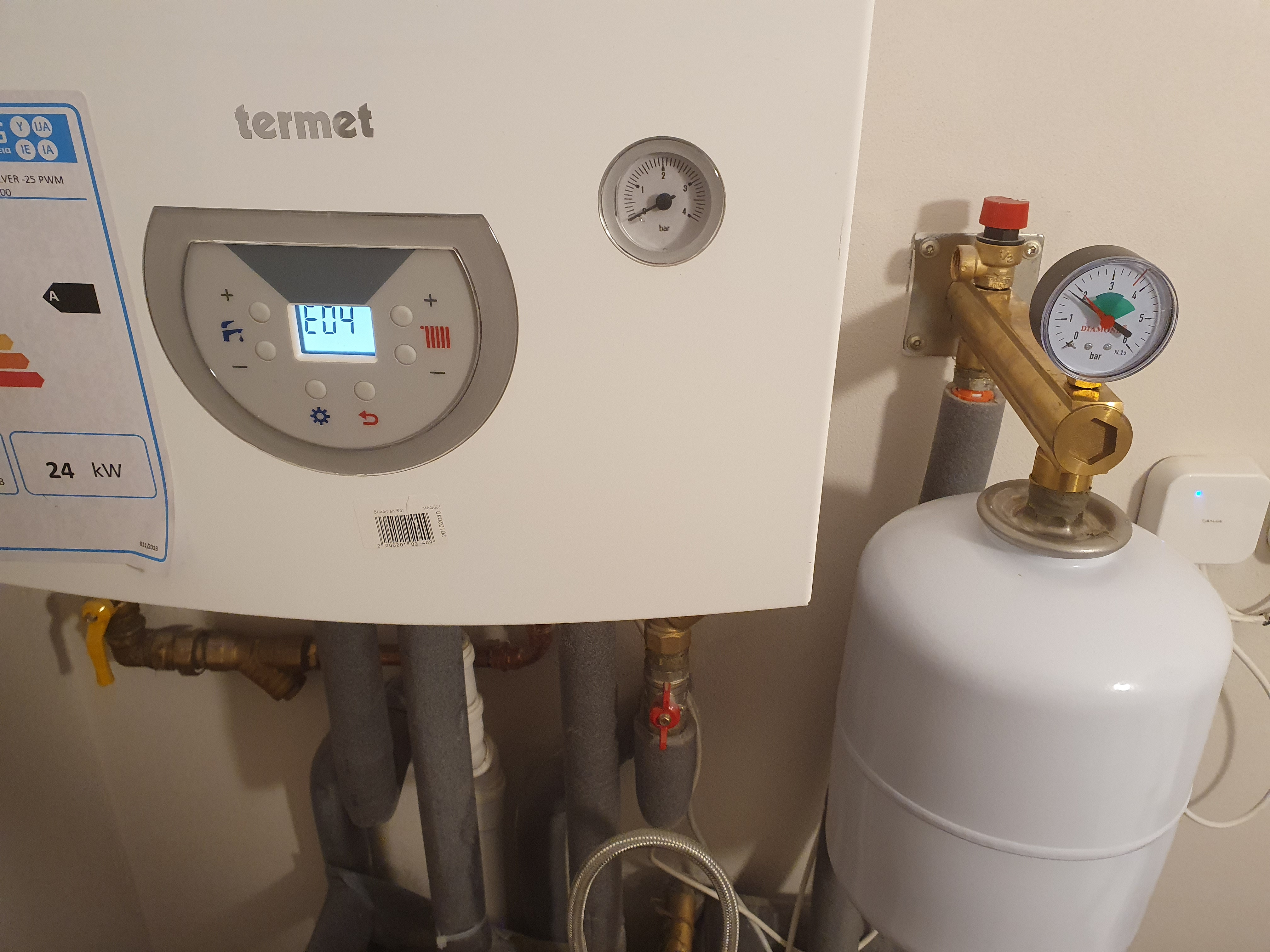 [Rozwiązano] Termet Ecocondens Błąd E04 a uzupełnienie instalacji c.o.