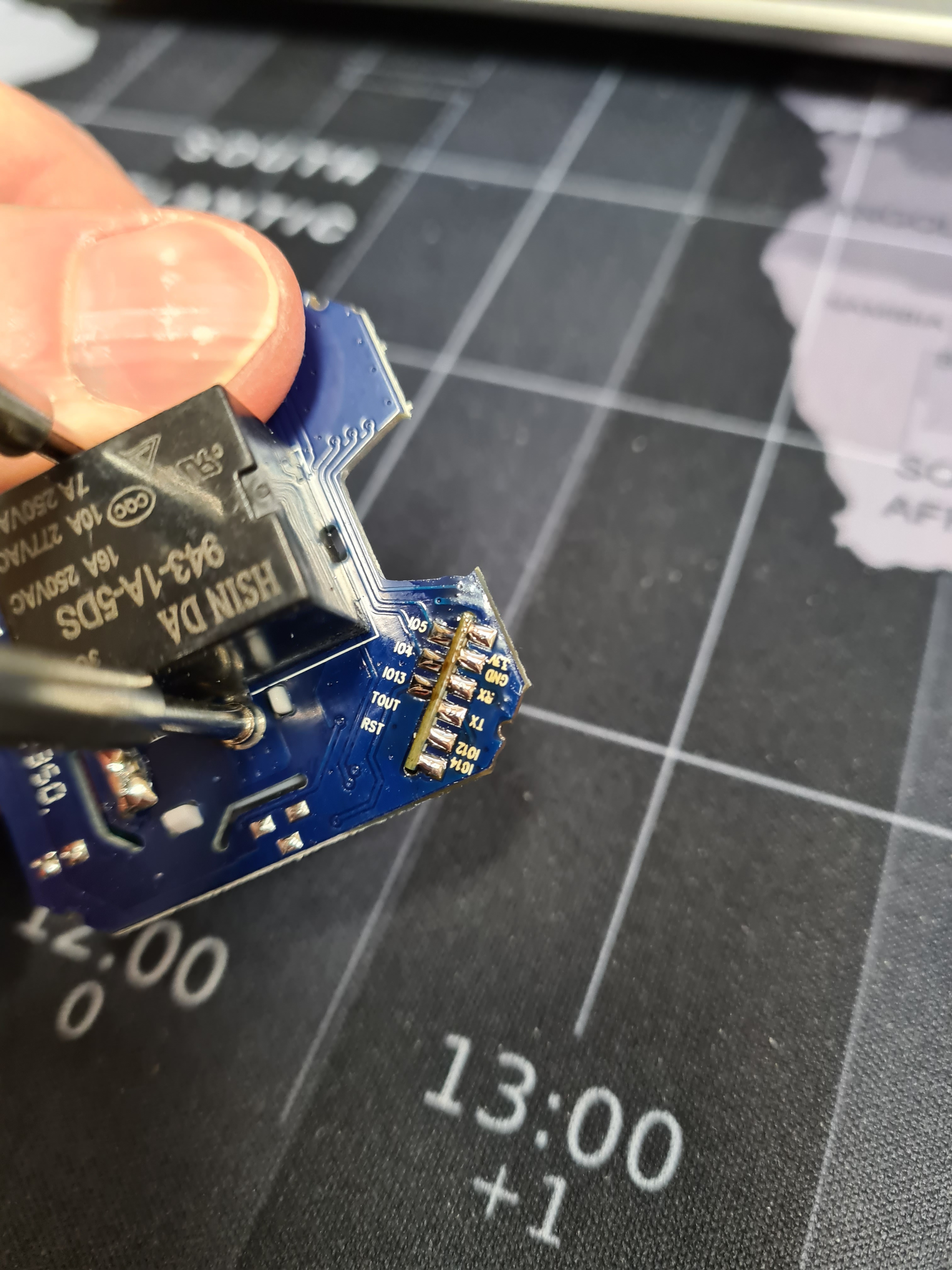 LSPA9 socket with BL0937 and ZTZS module - how to connect the programmer?