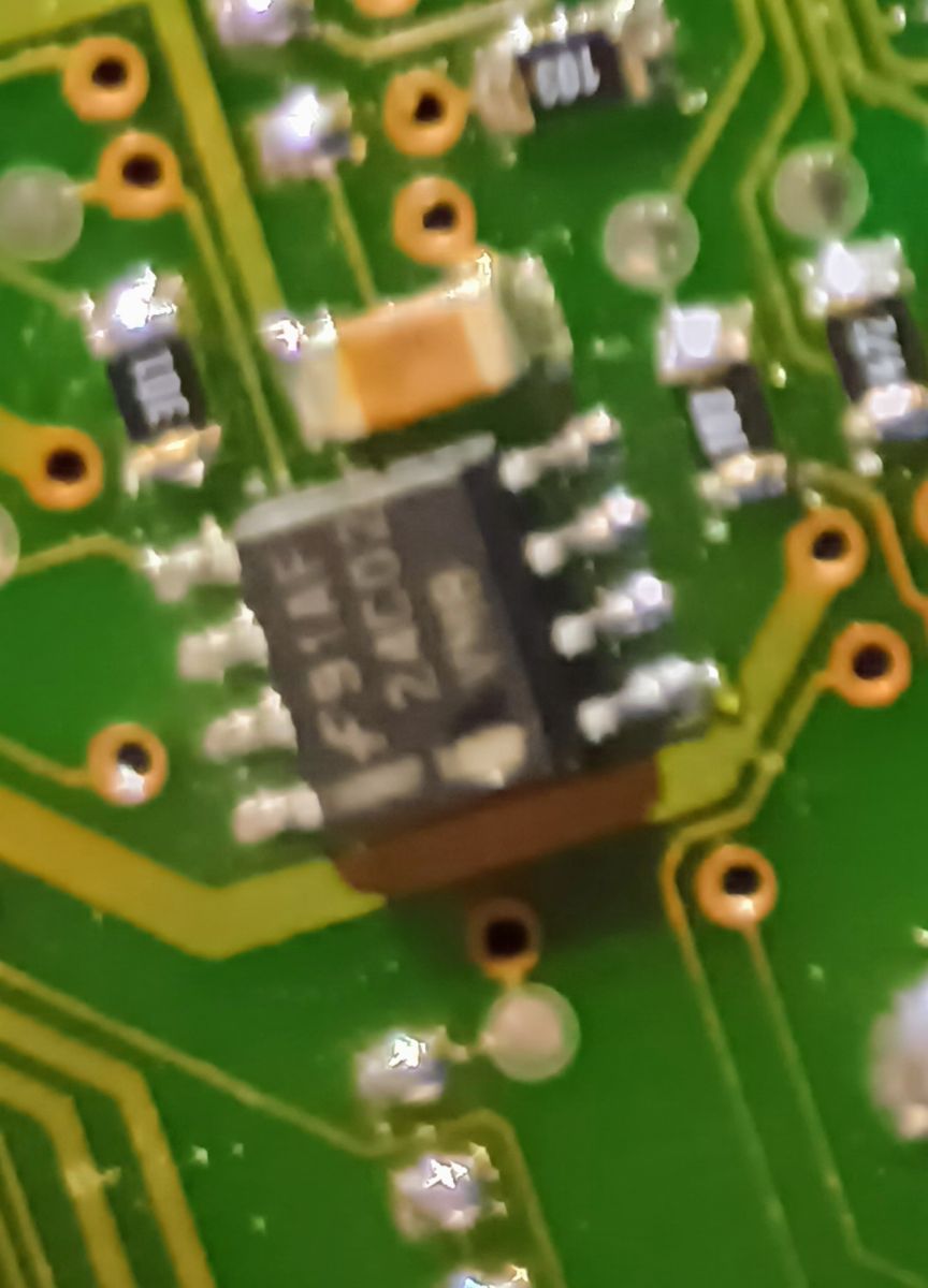 EEPROM 6N0920804E w liczniku – jakie napięcie zasilania, zgodność z CH341A?