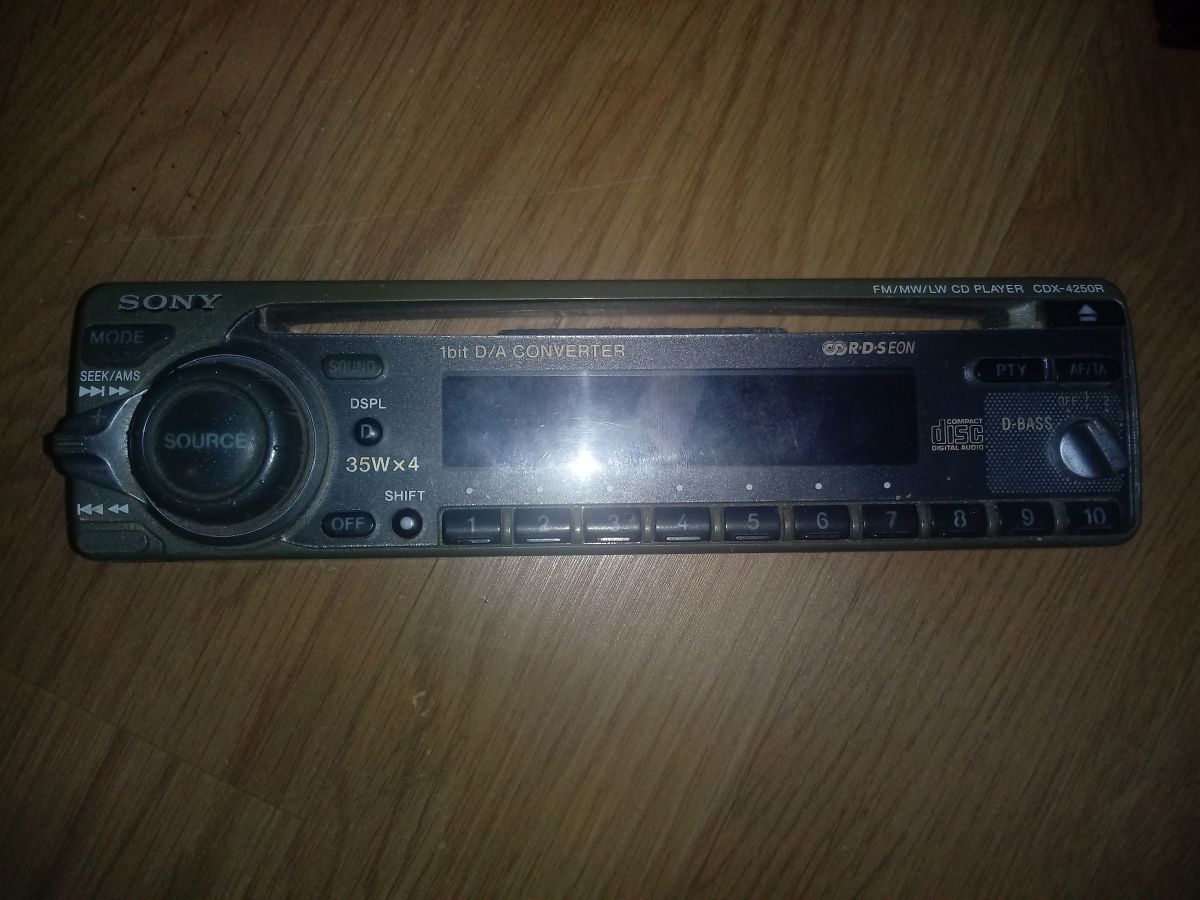 Podłączenie kabla jack do radia Sony CDX-4250R bez wejścia - jak przylutować?