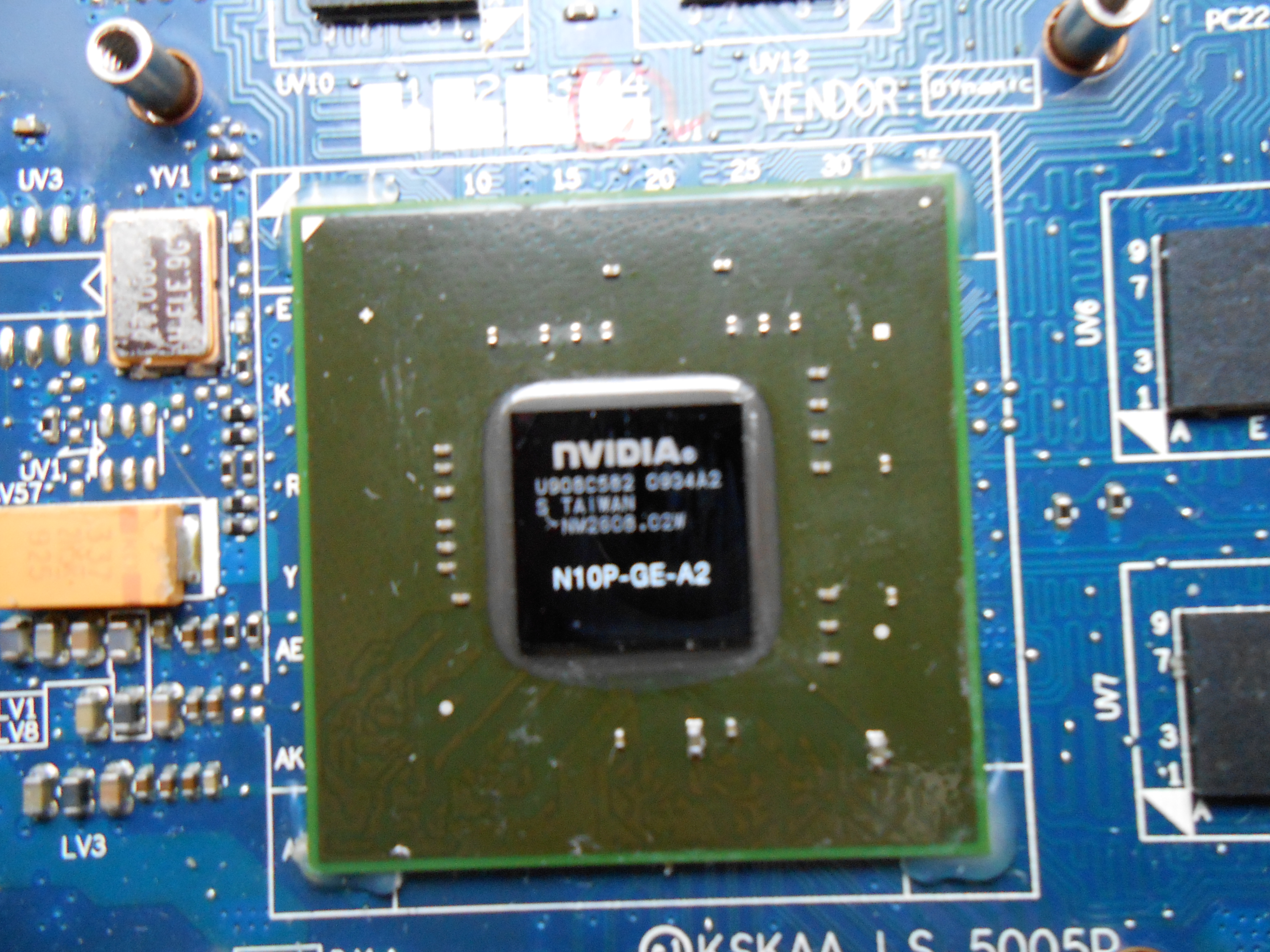 NVIDIA GeForce GT 230M - spalona uszkodzona karta graficzna NVIDIA ...