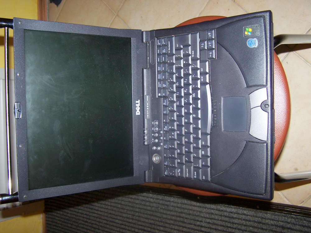 Dell inspiron 2500 [sprzedam] legalny XP - elektroda.pl