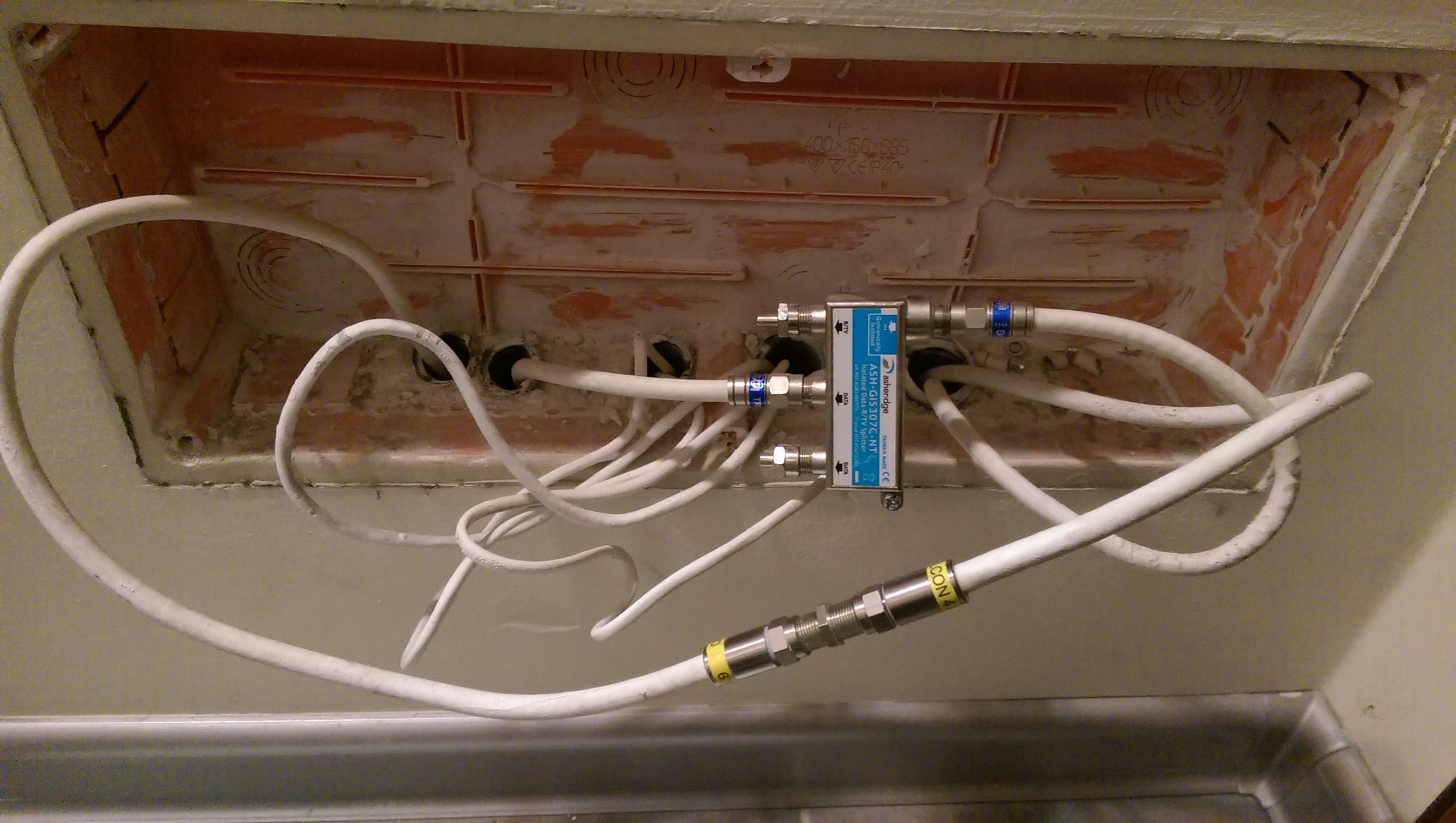 Connecting Free TV with UPC Internet in Apartment: Cable and Socket ...