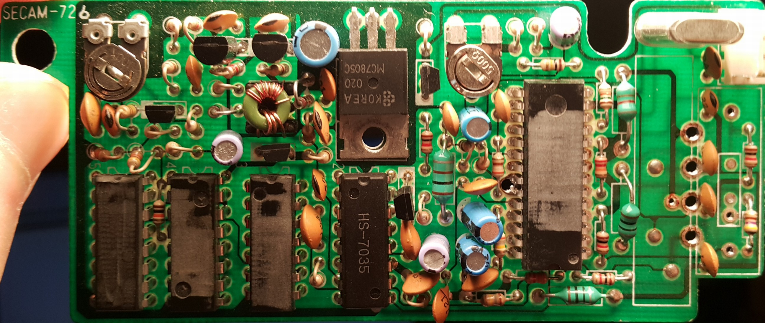 Micro Genius IQ501 - console with PAL to SECAM converter - nesdev.org
