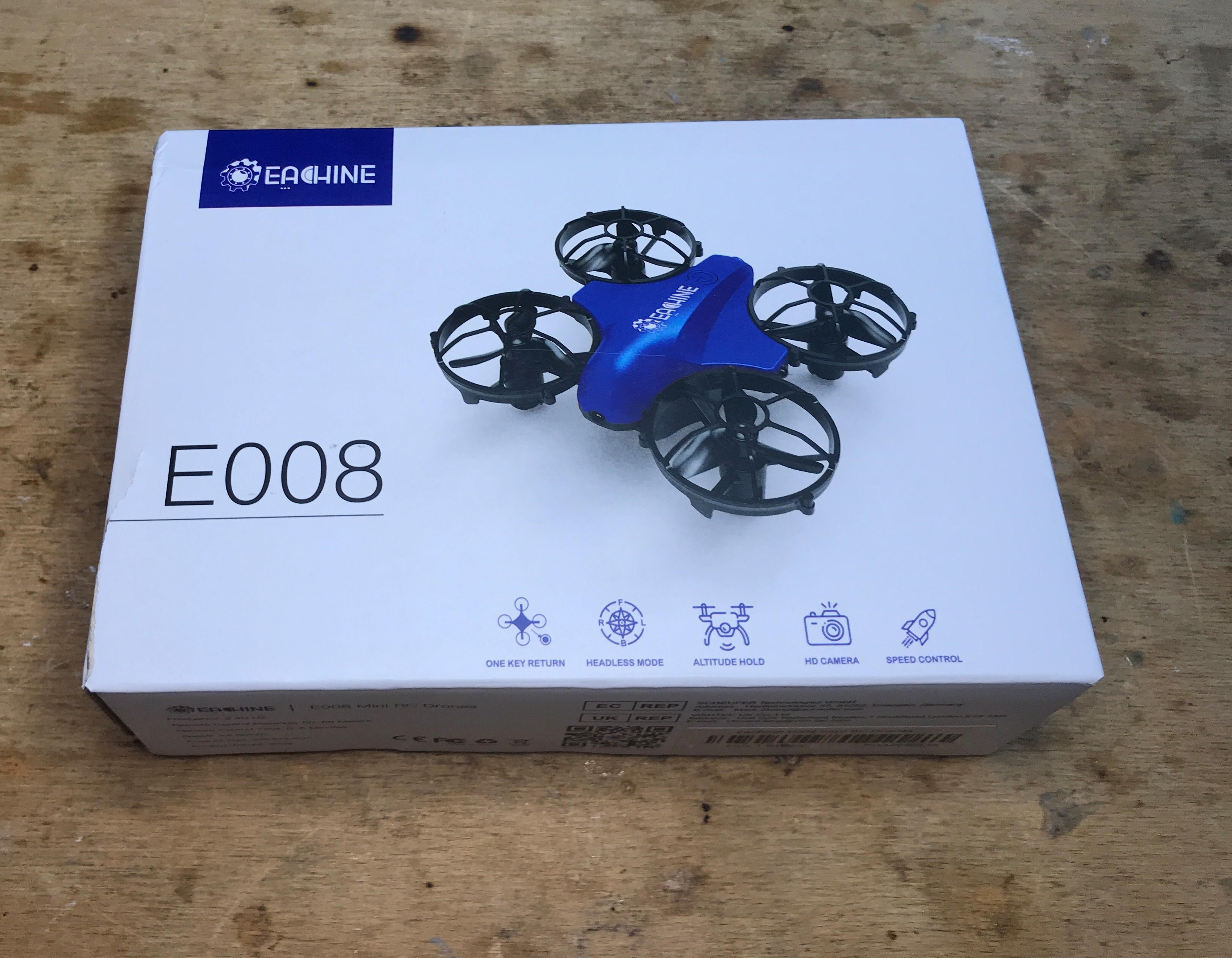 Dron za stówę z Chin? Czy się do czegoś nadaje? Eachine E008 Mini