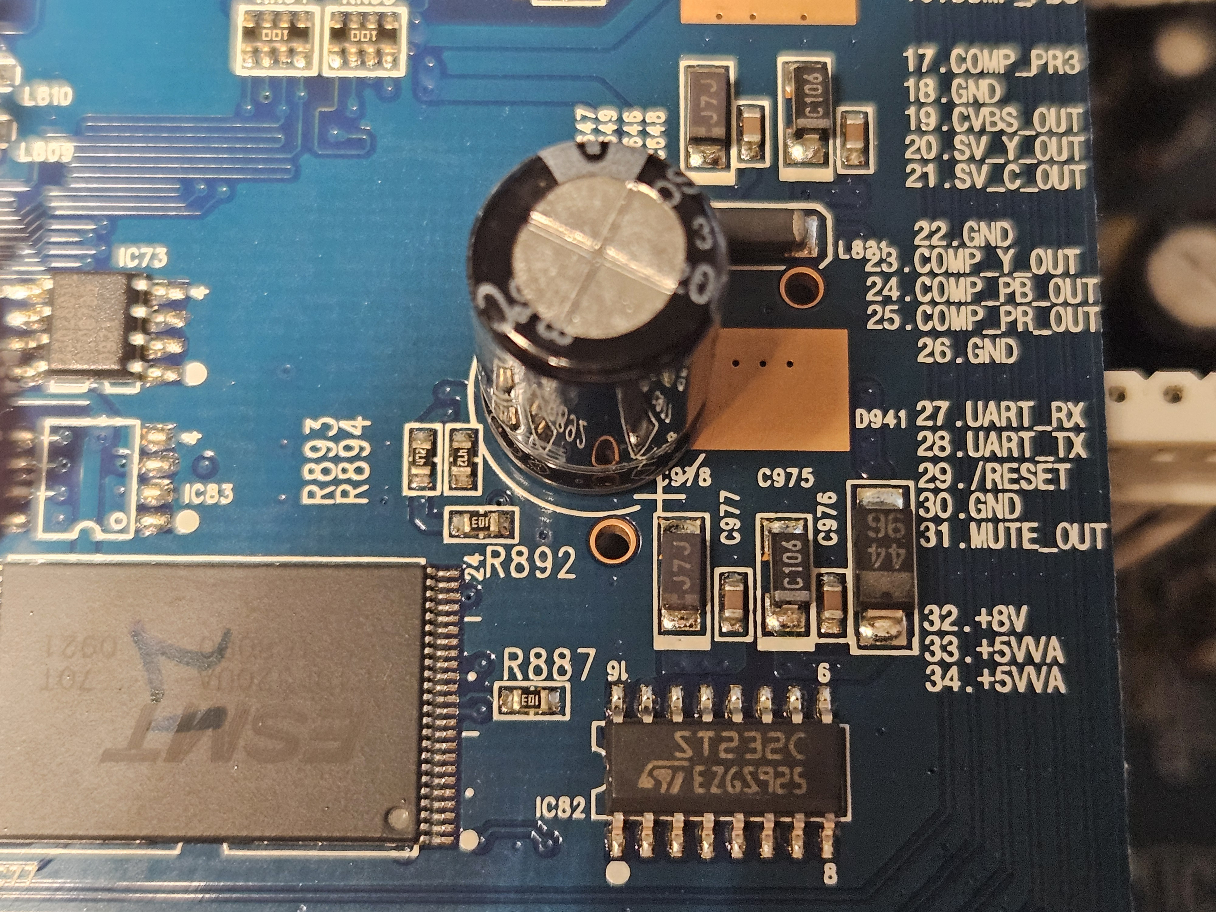 Harman Kardon AVR 255 - piski, grzanie,nie działają przyciski, brak HDMI
