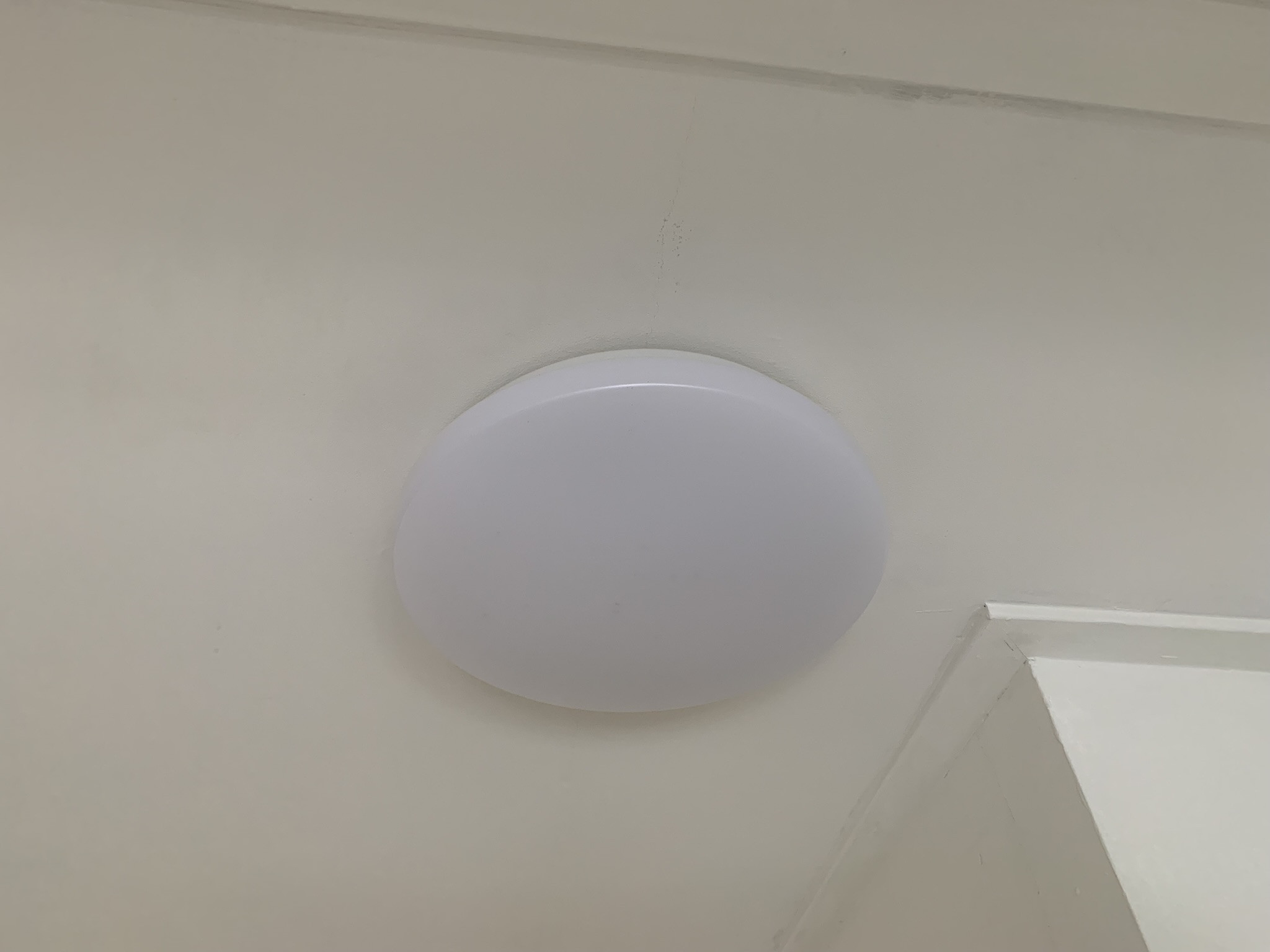 LSC RGB Ceiling Lamp Flashing and Connection to Home Assistant (Tuya ...