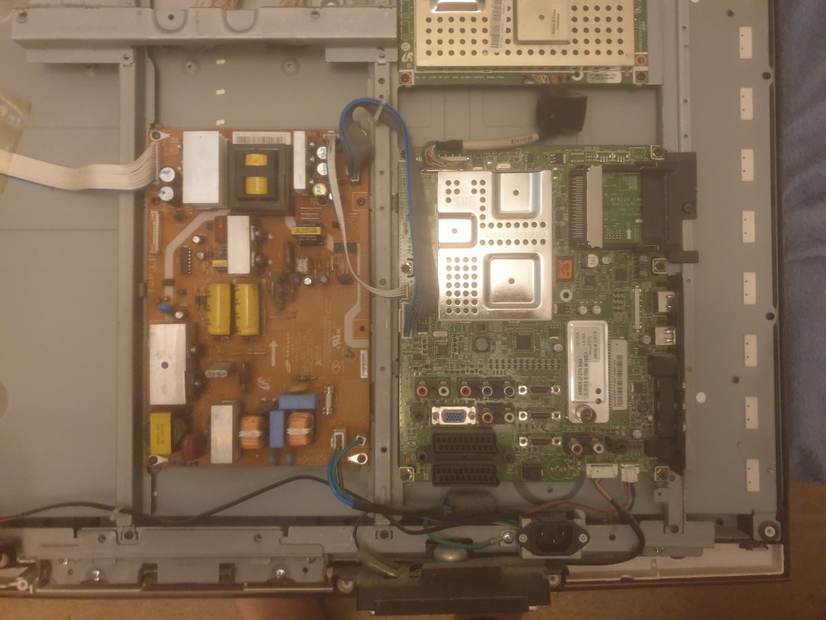 Samsung LE37A656A1F - Prześwietlone kolory, obraz jak negatyw, co ...