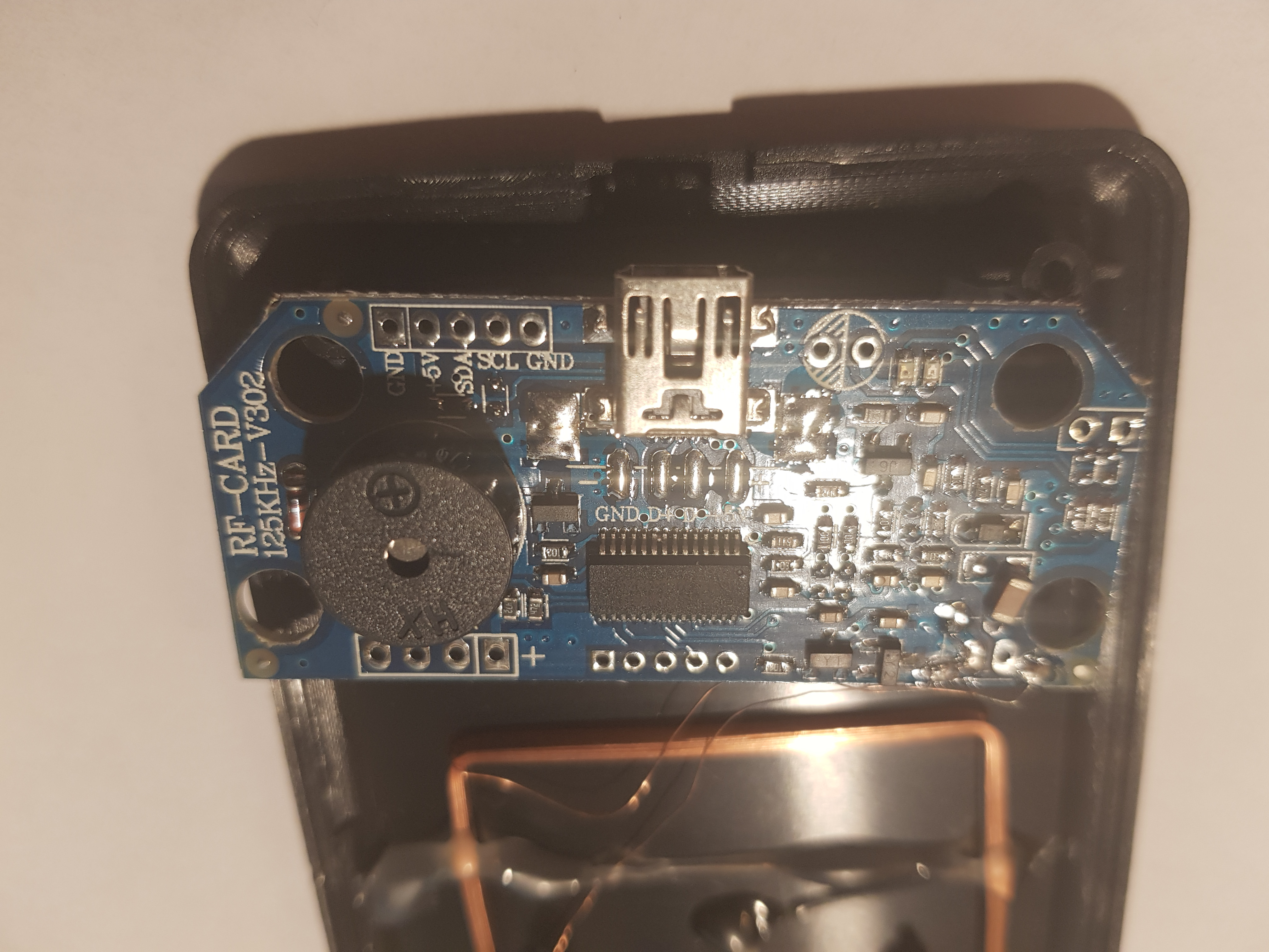 Poszukuję oprogramowania do czytnika/programatora RFID.