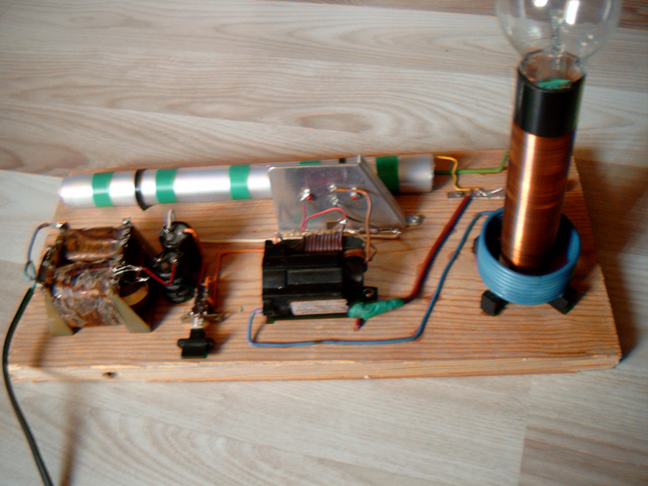 [Mini] Transformator Tesli - 3 - elektroda.pl