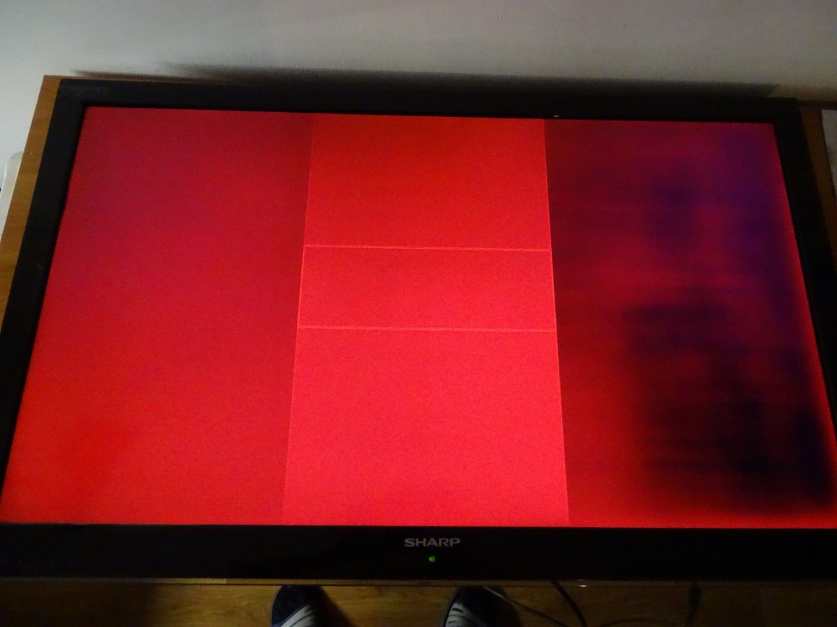 Sharp LC-40LE510E - Czerwony obraz słabe odświeżanie