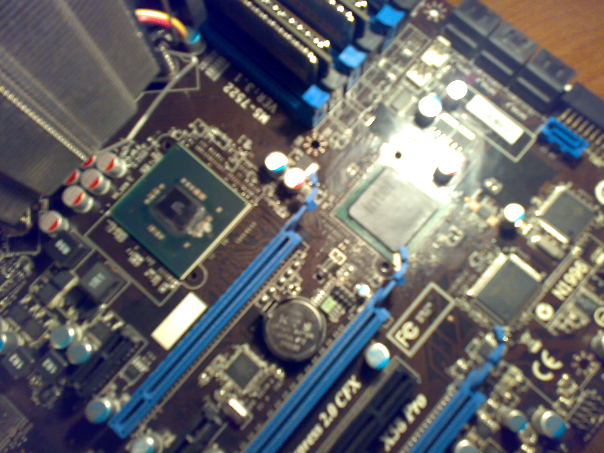 Msi x58 Pro-E - Wysoka temperatura IOH, jak obniżyć?