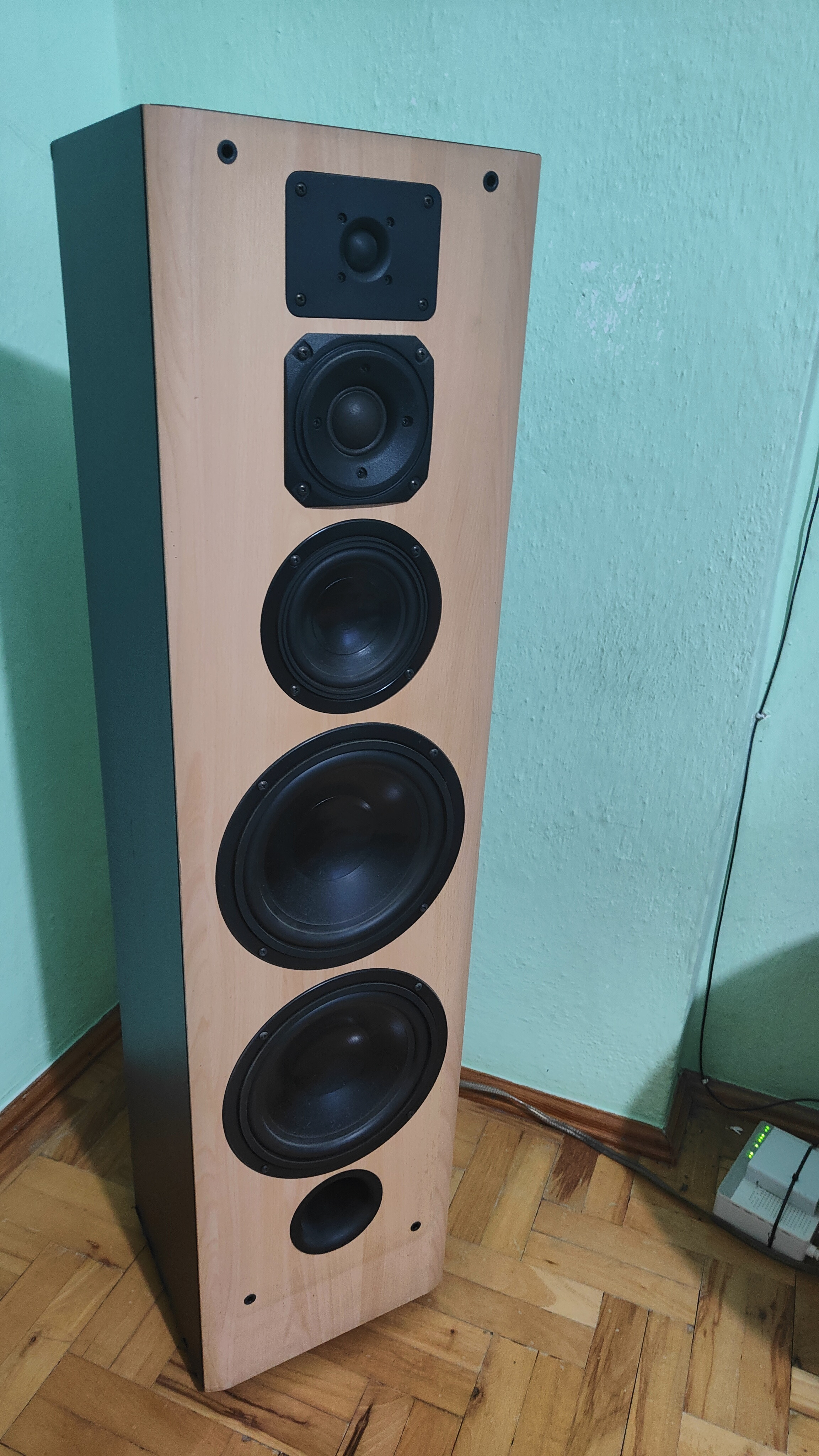 [Rozwiązano] Identyfikacja starych kolumn głośnikowych: zdjęcia, marki ...