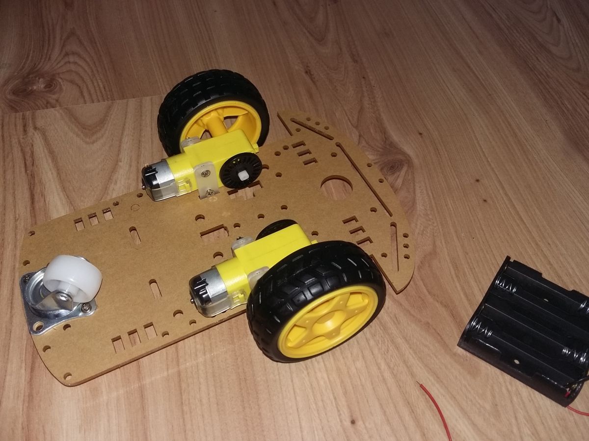 Jak podlaczyc Arduino do mostka H i sterować pojazdem?