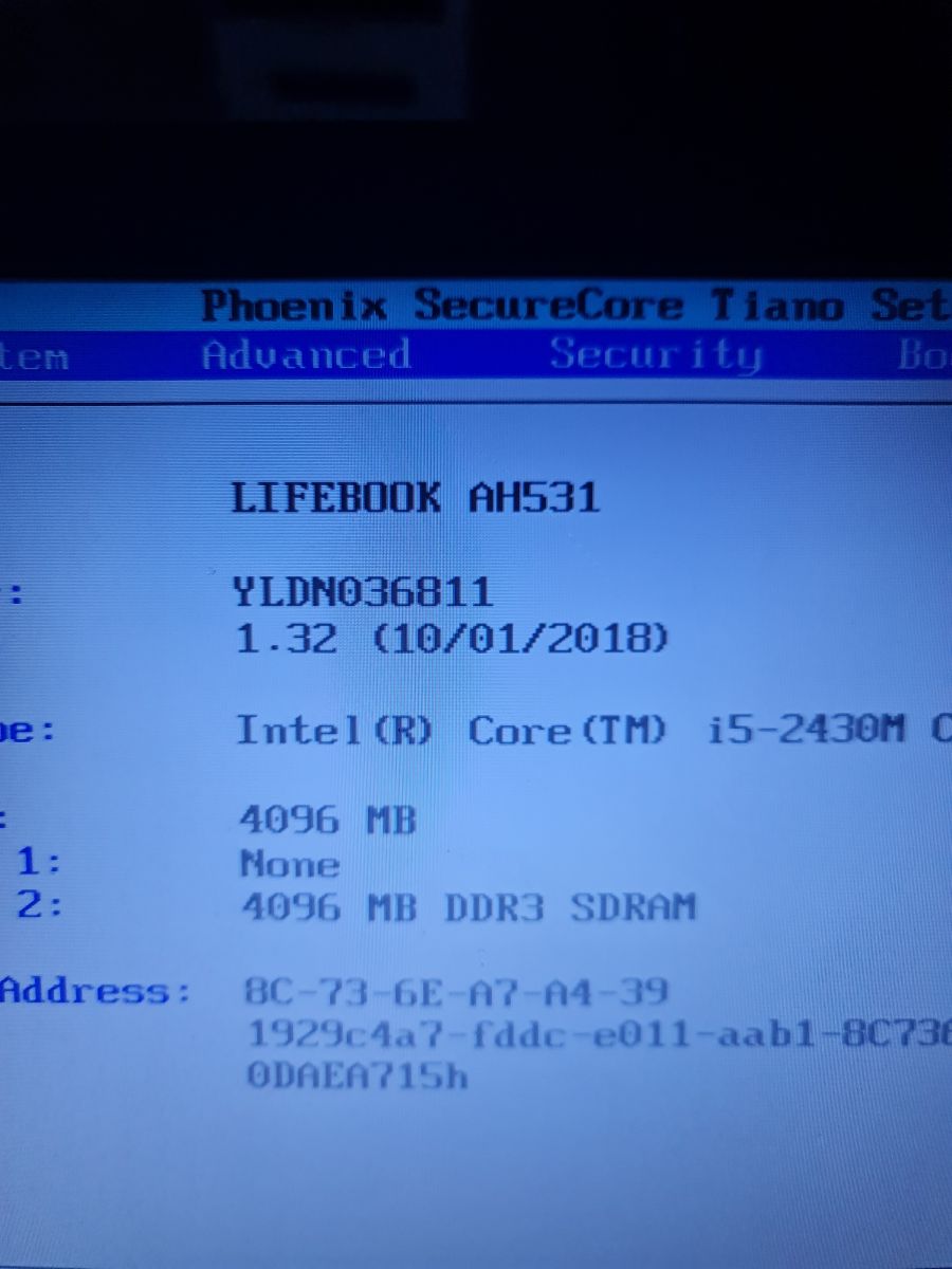 Jak przywrócić dysk do opcji boot w BIOS na laptopie Fujitsu?