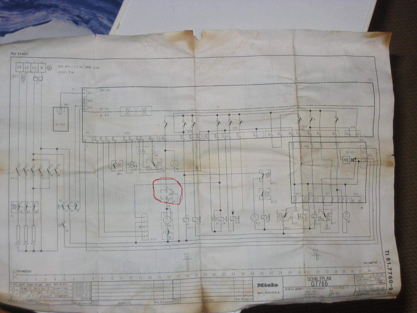 Zmywarka Miele G 7766 - zamiennik modułu silnika pompy EA 001 i ...