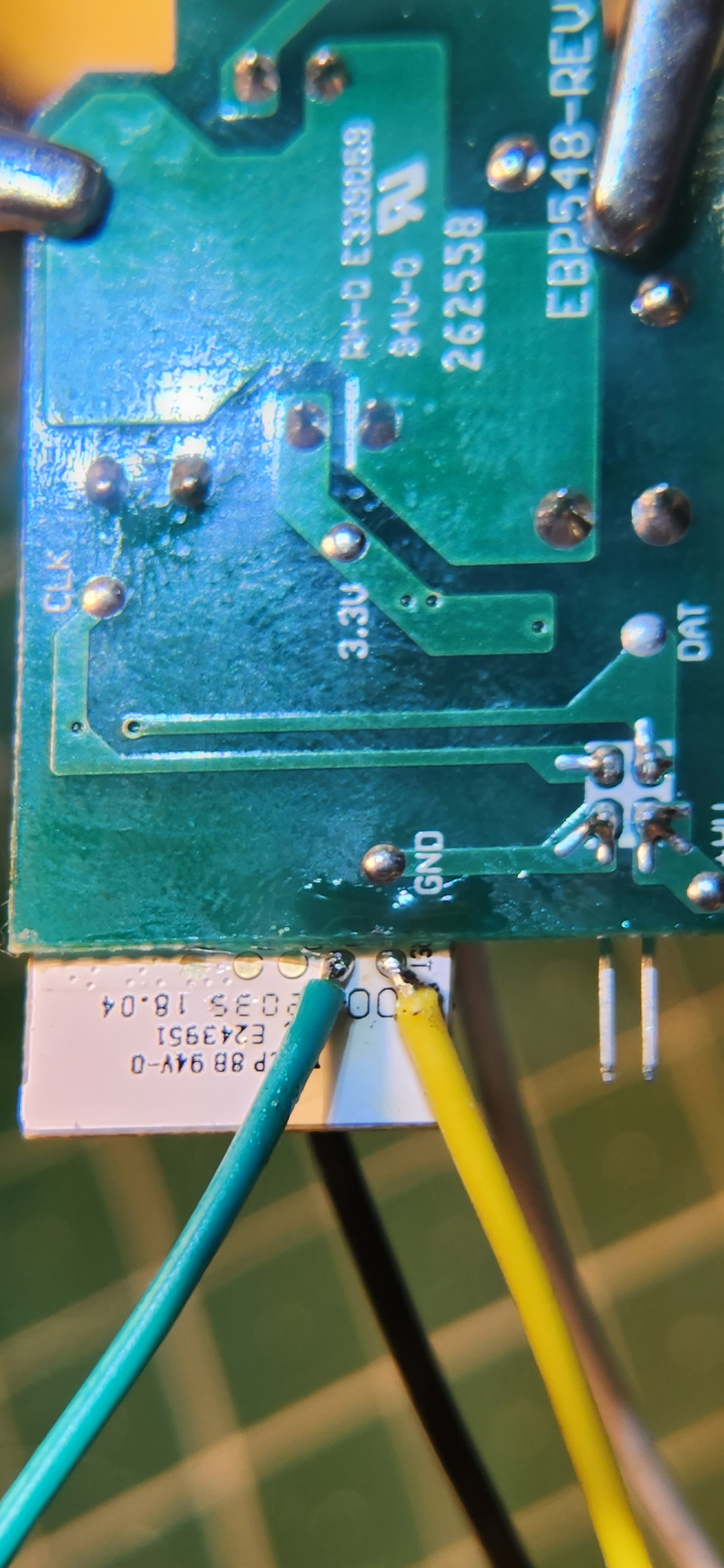 Disassembly and Flashing Openbeken on Freshin E27 A60 RGBW WiFi Light ...