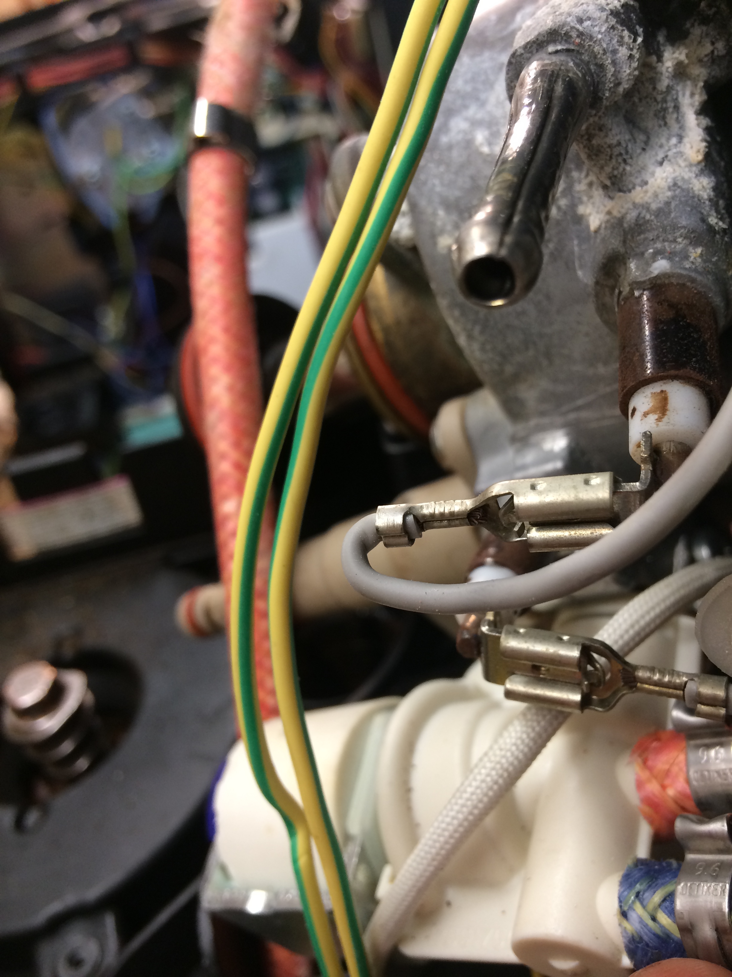 SAECO GranBaristo HD8944 - uszczelnienie króćca bojlera