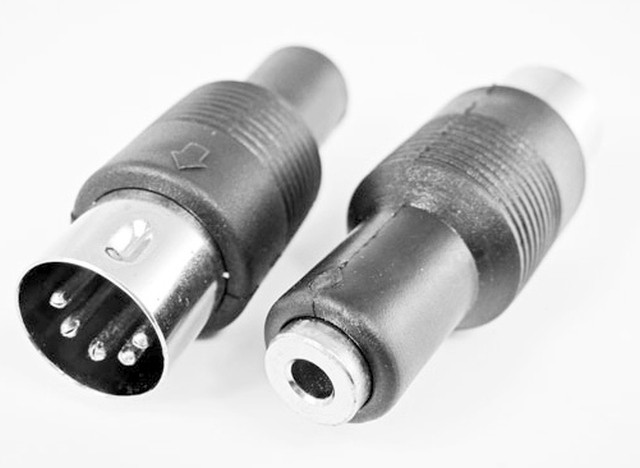 Dlaczego magnetofon Unitra MK232P nie nagrywa kaset?