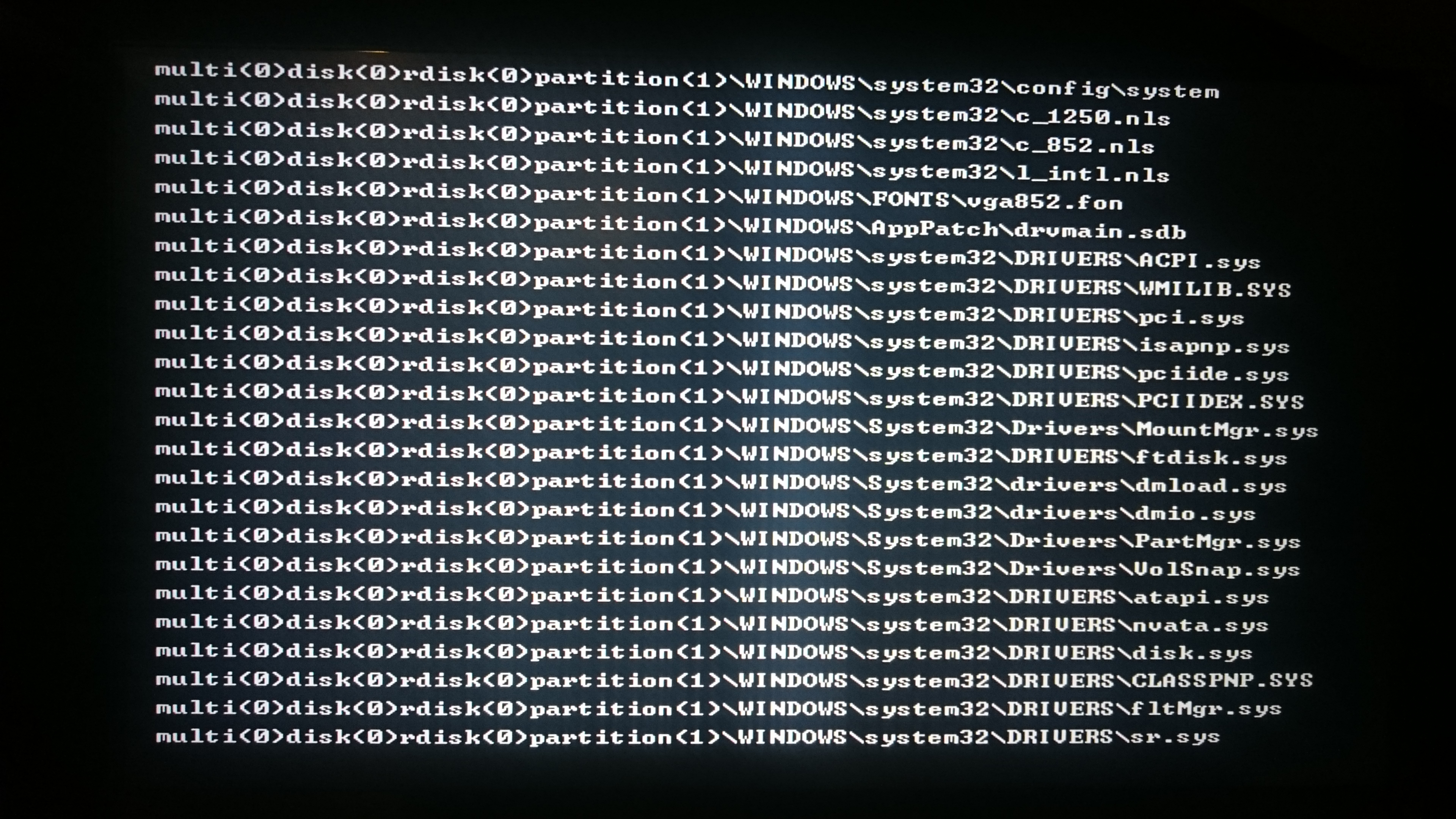 [Rozwiązano] Bsod 0x0000009C na Windows XP SP3 i uszkodzony plik SYSTEM