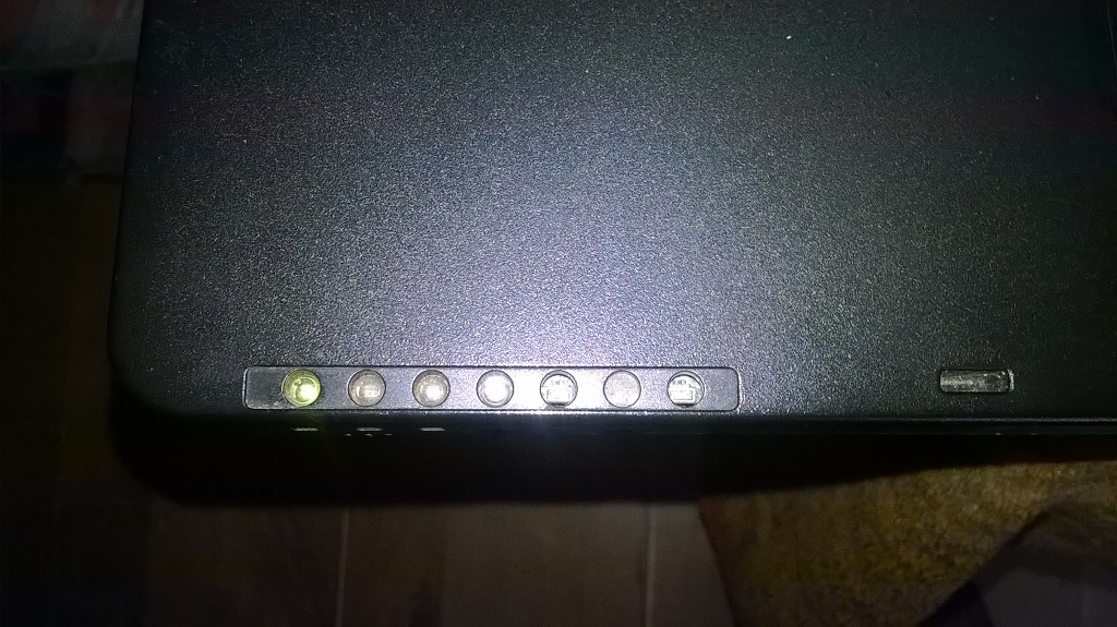 [Sprzedam] Laptop Fujitsu Siemens Amilo Li 1818 Uszkodzony