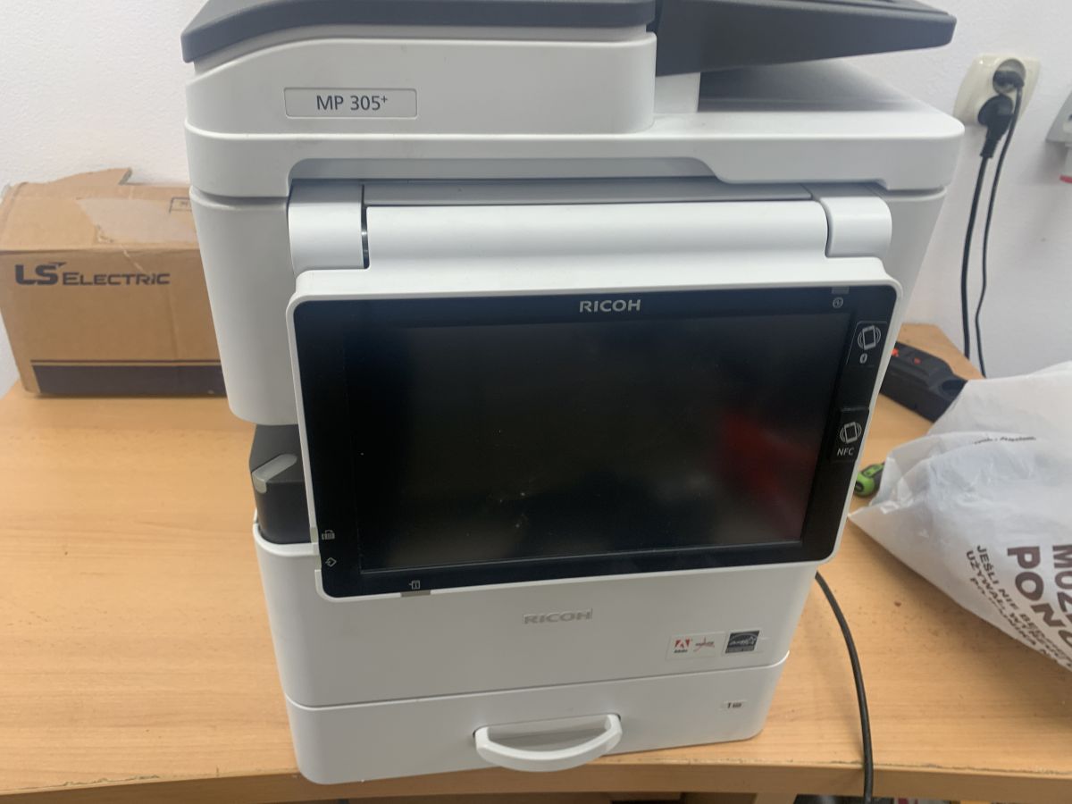 Ricoh MP305+ - Ricoh MP 305+ nie działa wyświetlacz