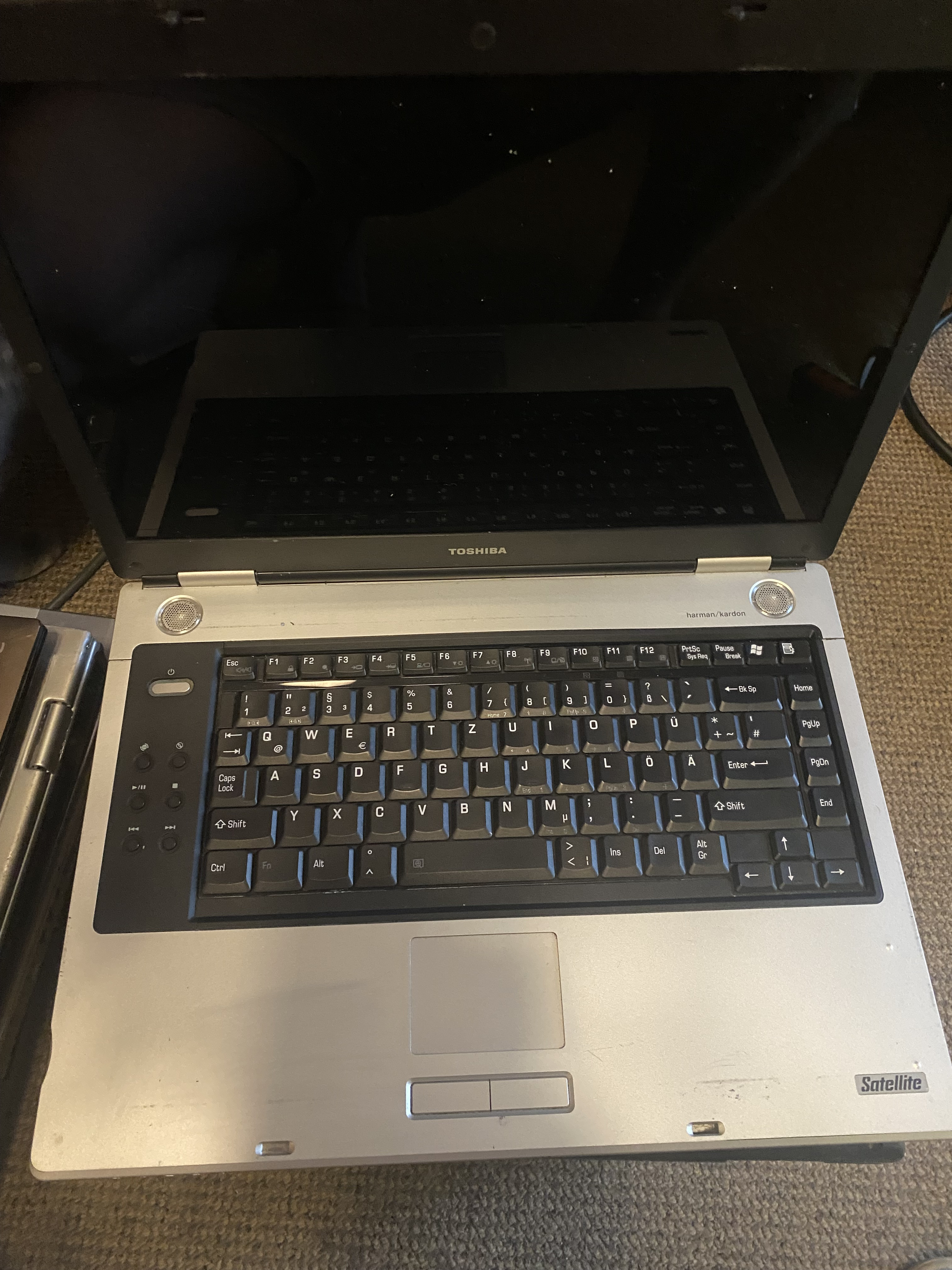 Toshiba Satellite M40-129 GR PSM40E – jak zresetować hasło BIOS, która ...