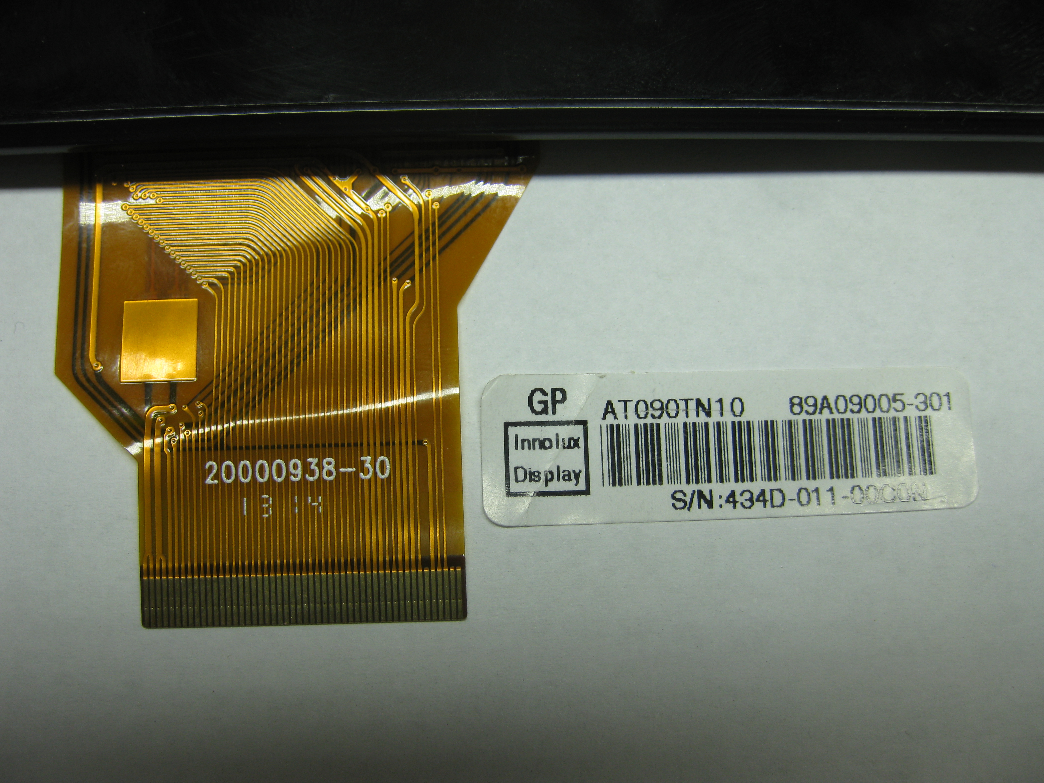 Zamiennik wyświetlacza 9 calowego model AT090TN10 w tablecie.