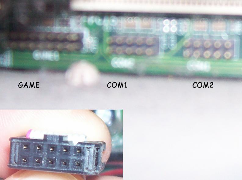 Jak podłączyć port COM1 na taśmie do płyty głównej bez oznaczeń?