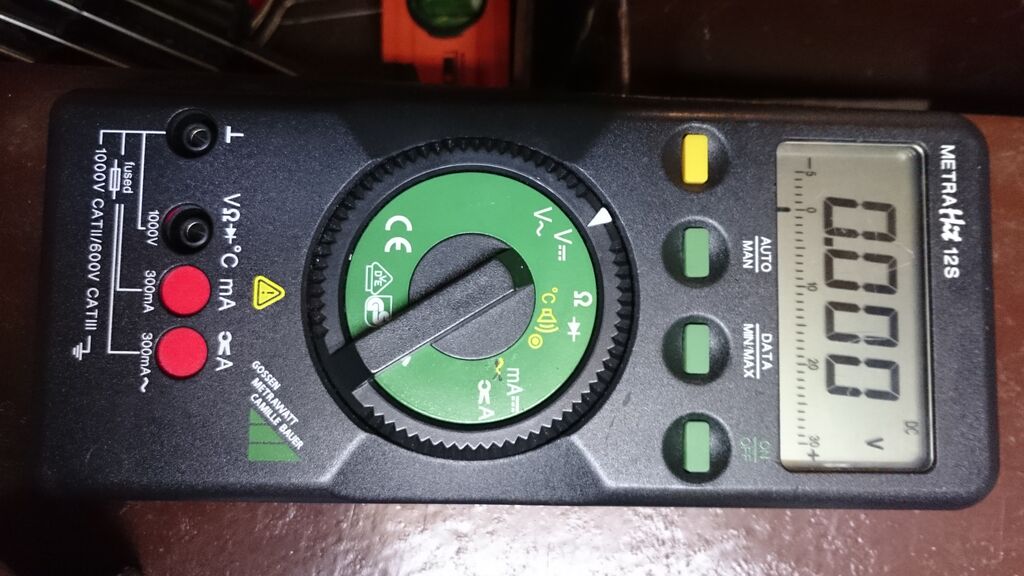 MetraHit 12S - jaki bezpiecznik FF 1,6A 500V? Szukam instrukcji PL