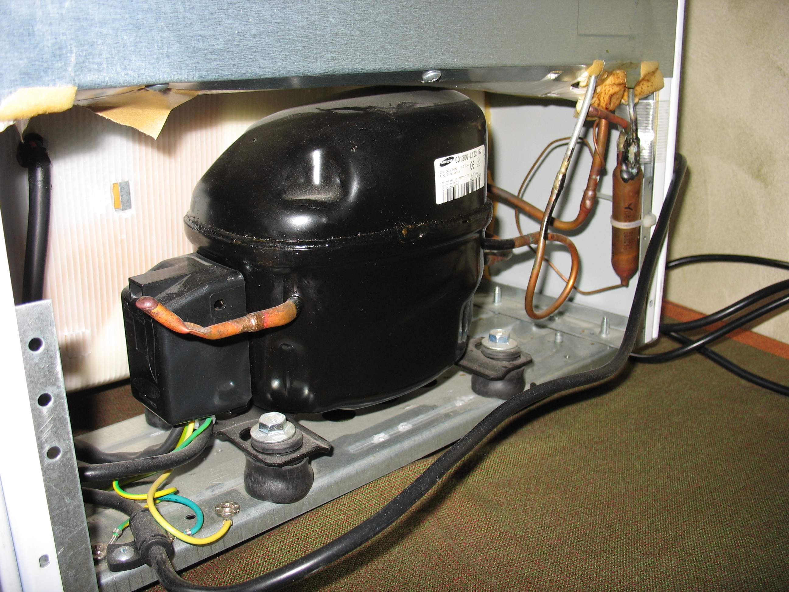 [Sprzedam] Lodówka Samsung SRG-058 - elektroda.pl