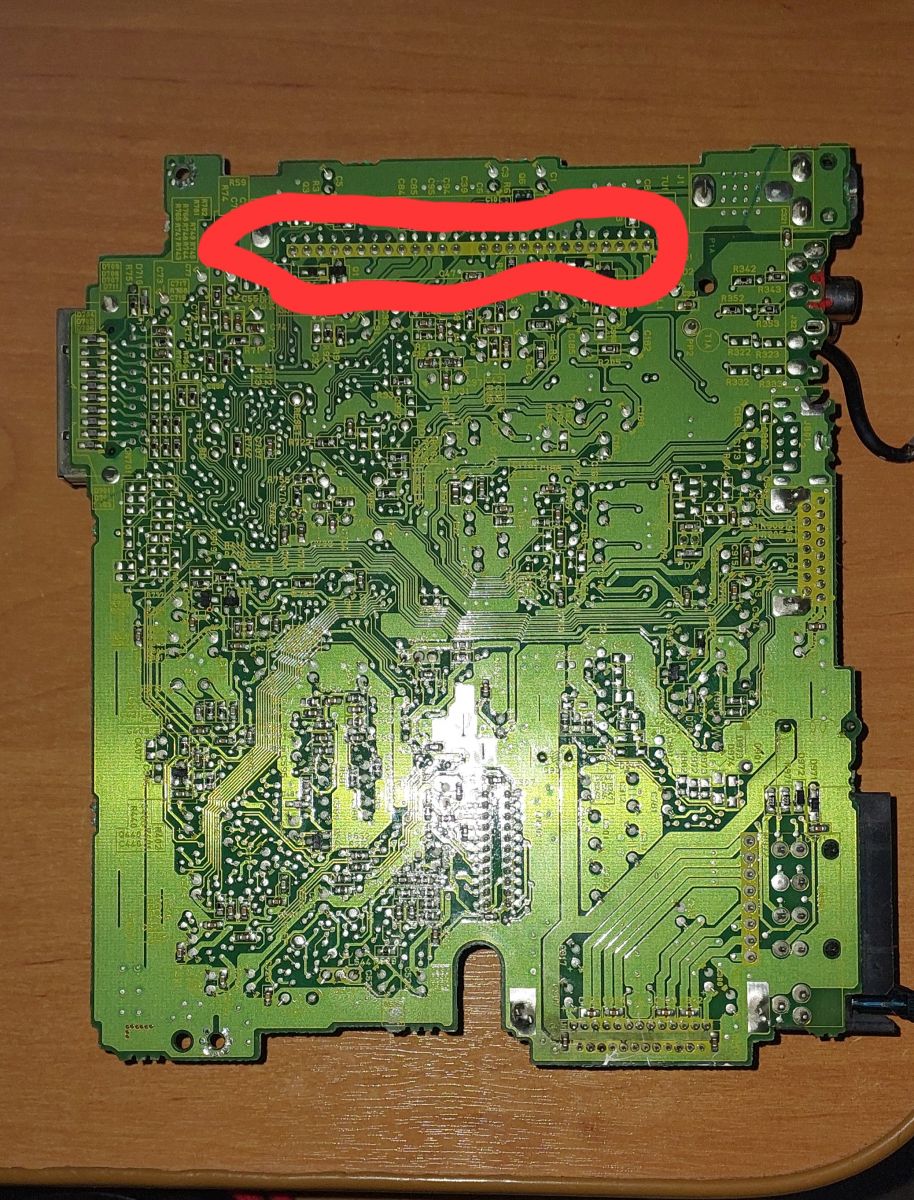 Jak podłączyć AUX do radia JVC KD-G312 bez dodatkowego przełącznika?