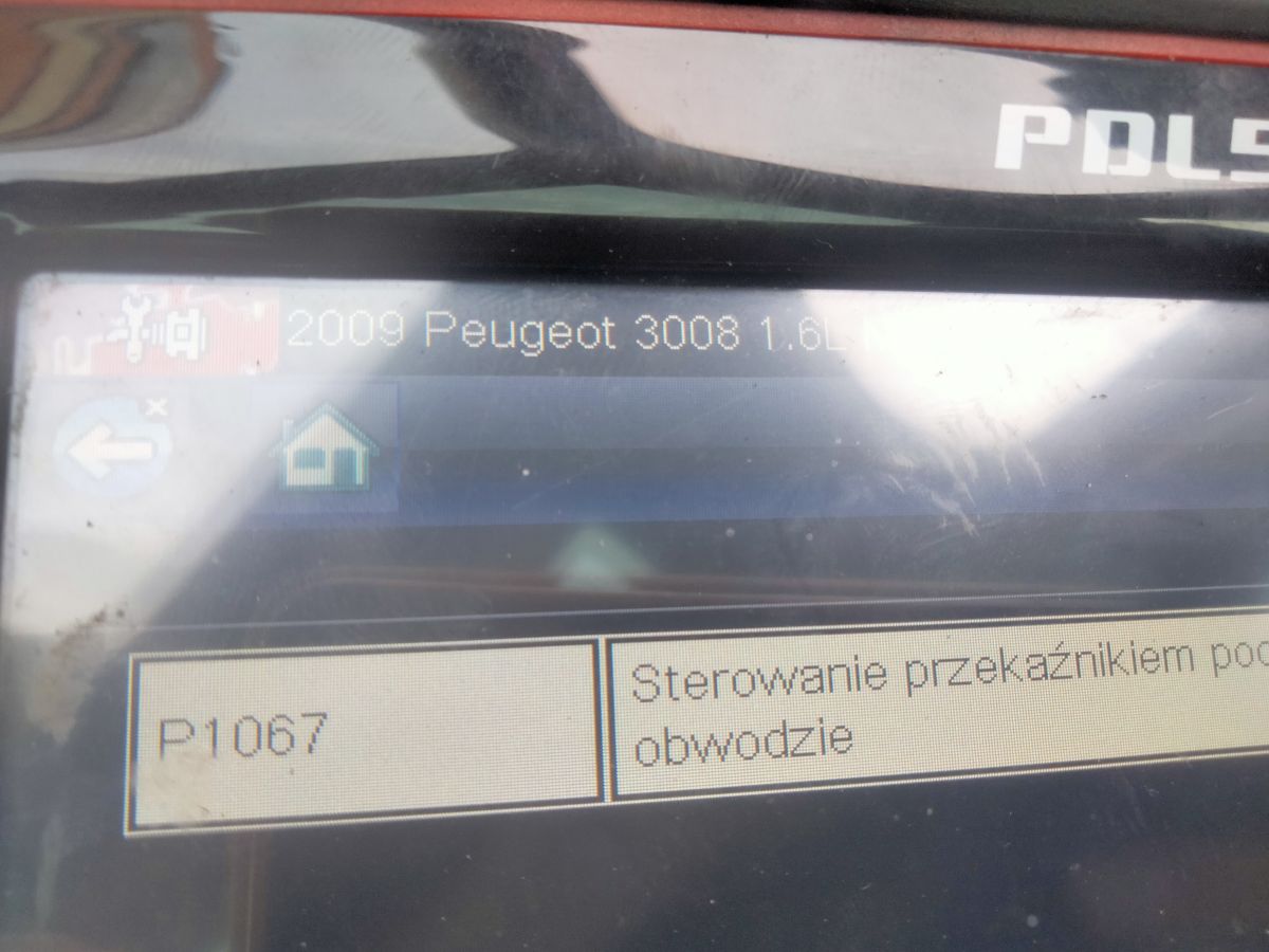 Schemat połączeń i lokalizacja przekaźnika dla Peugeot 3008 2009 r 1.6 ...