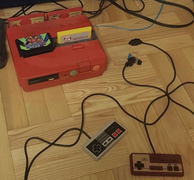 Famicom 15 pin joypad - how it is wired? - nesdev.org