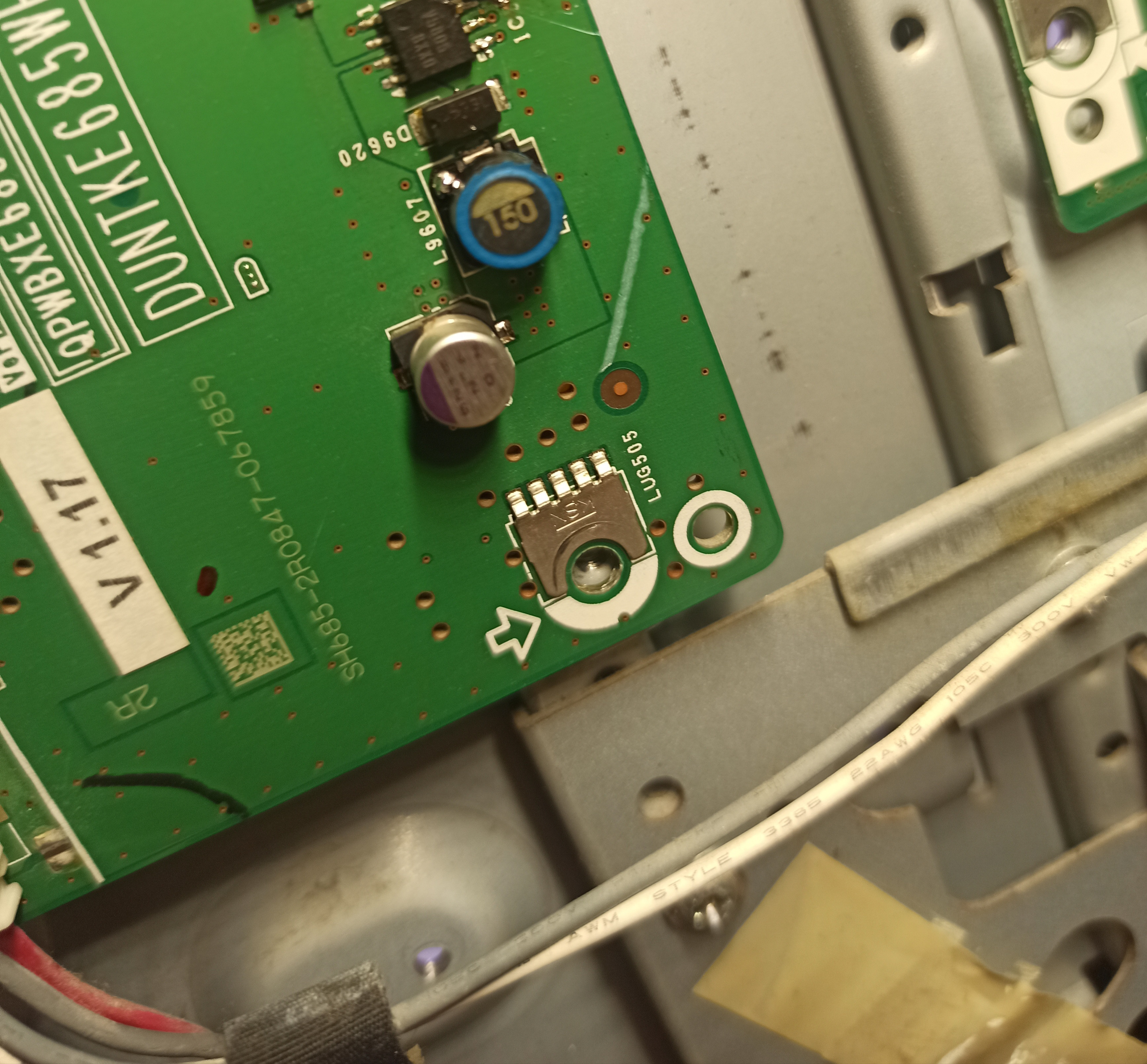 SHARP LC-32DH65E - Wyłącza się po jakimś czasie - elektroda.pl