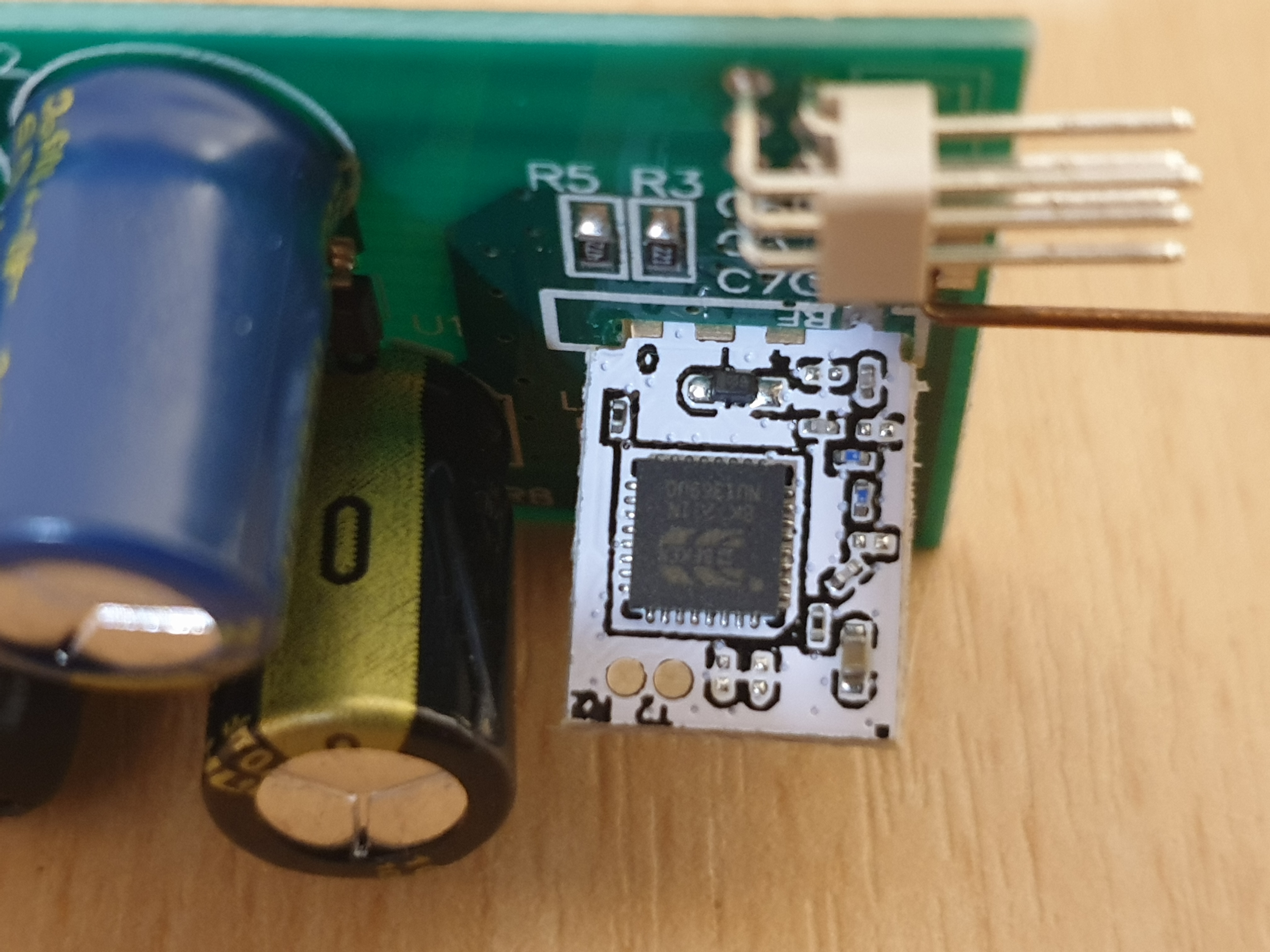 [BK7231N] Avatar ALS08L-B22 Smart Bulb Teardown i OpenBeken Flash Guide ...