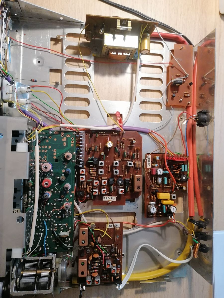 Dual CT 19 - Przesuwanie się granicy załączania stereo poza zakres ...