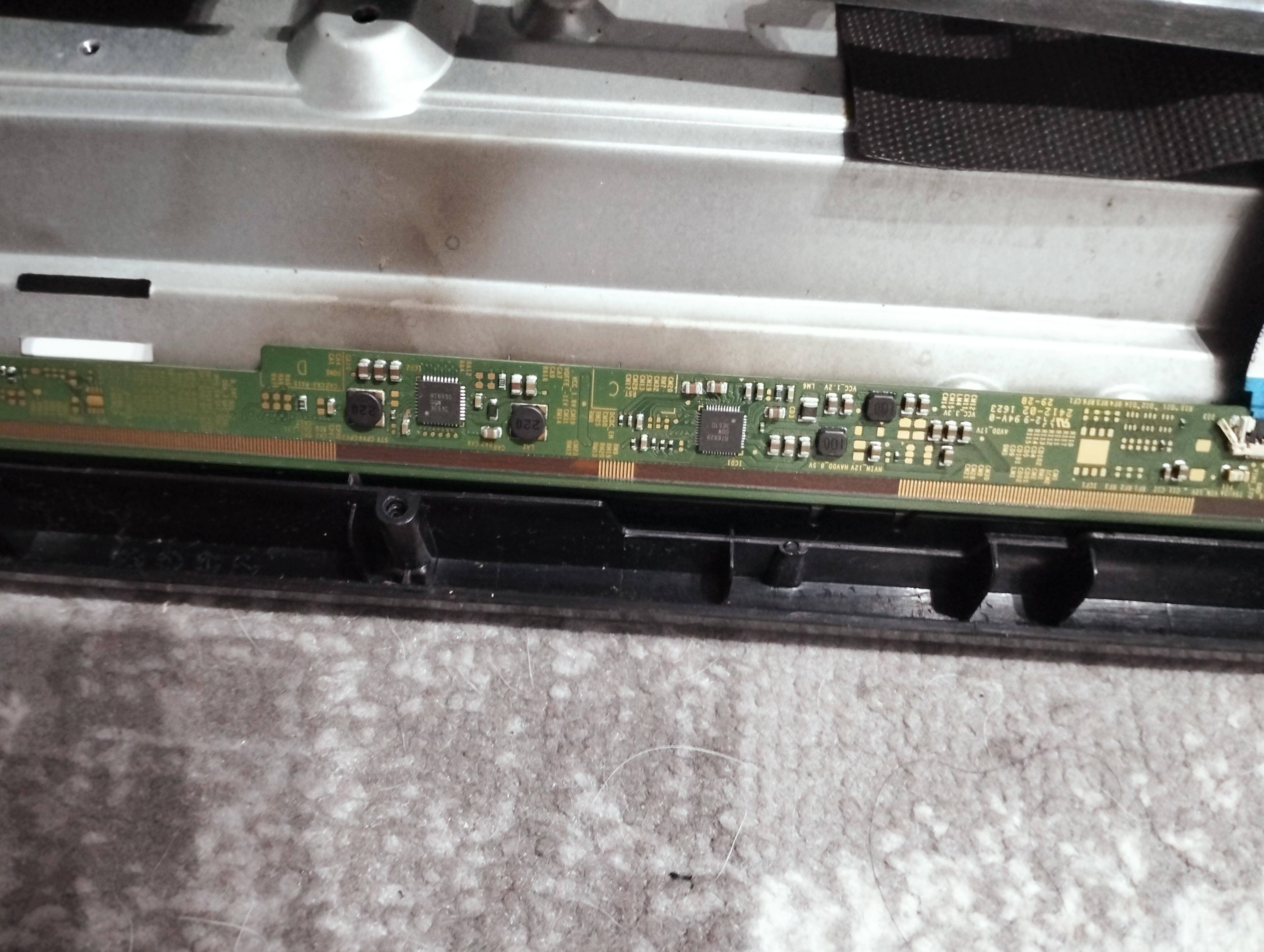 Diagnostyka braku obrazu w TV JVC LT-40D550: matryca czy płyta główna?