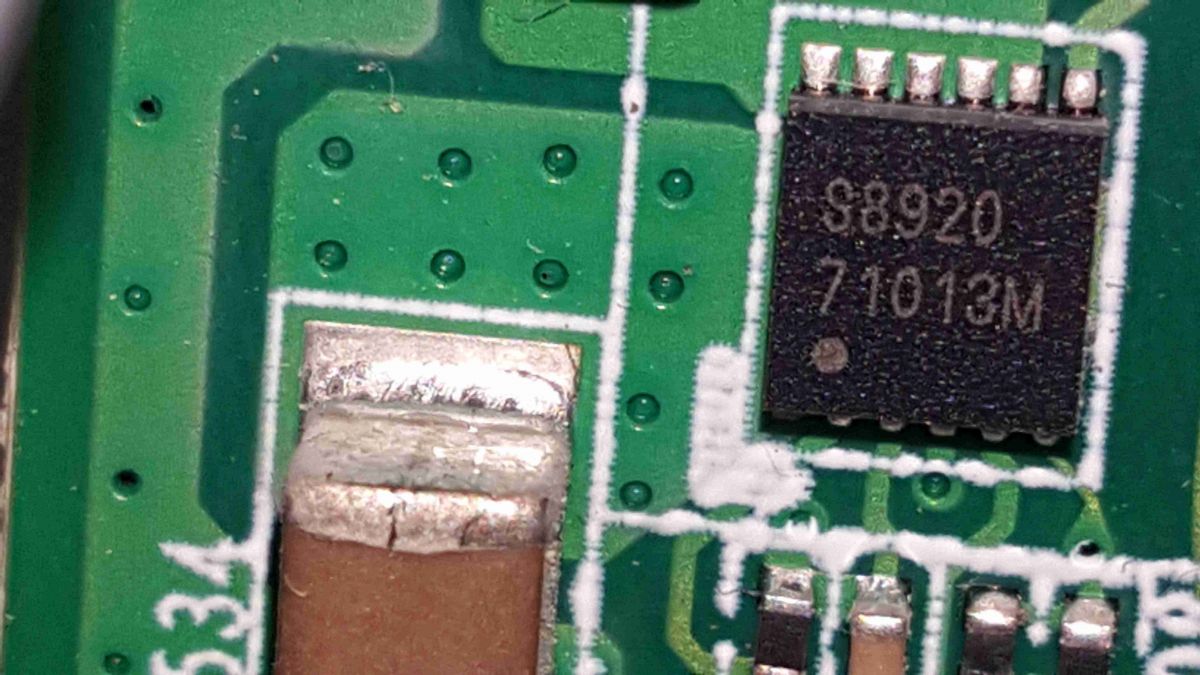 Co to za układ o oznaczeniu S8920 w obudowie WSON-12-1