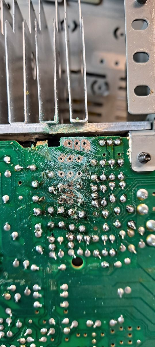 [Rozwiązano] Naprawa wyświetlacza VFD w amplitunerze Technics SA-R330 ...