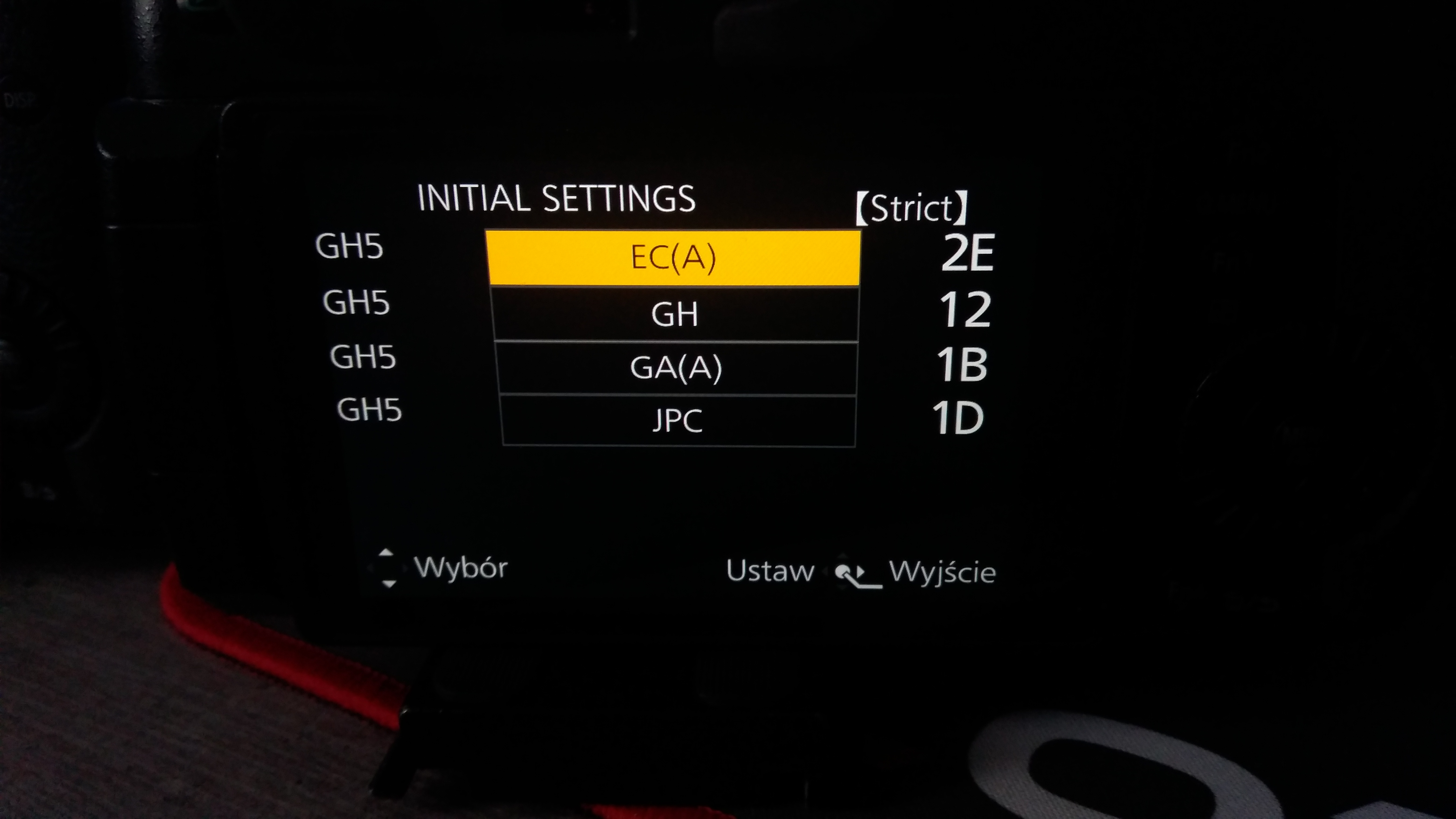 Jak ustawić polskie menu w aparacie Panasonic Lumix DMC-G5 kupionym w USA?