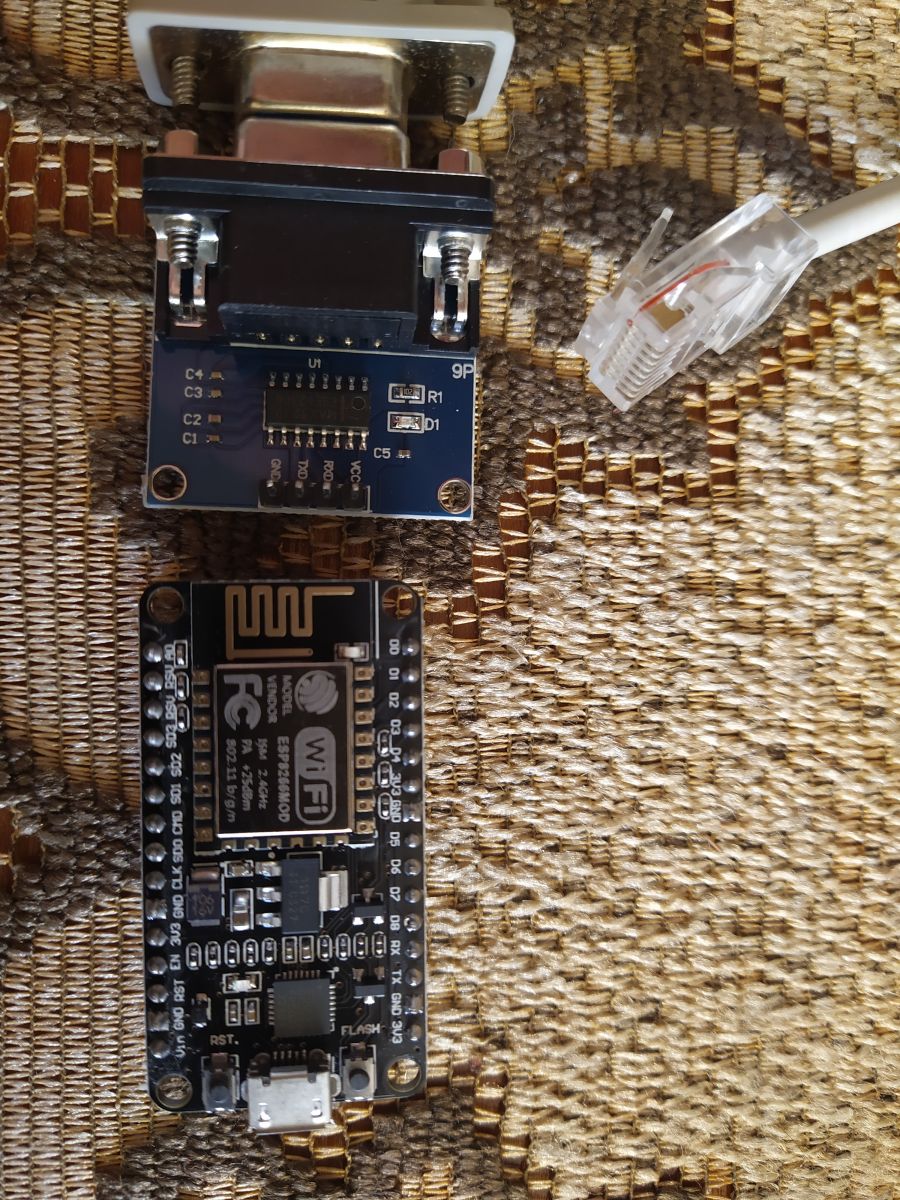 ESP8266 z plytka RS232 do komunikacji z falownikiem fotowoltaicznym