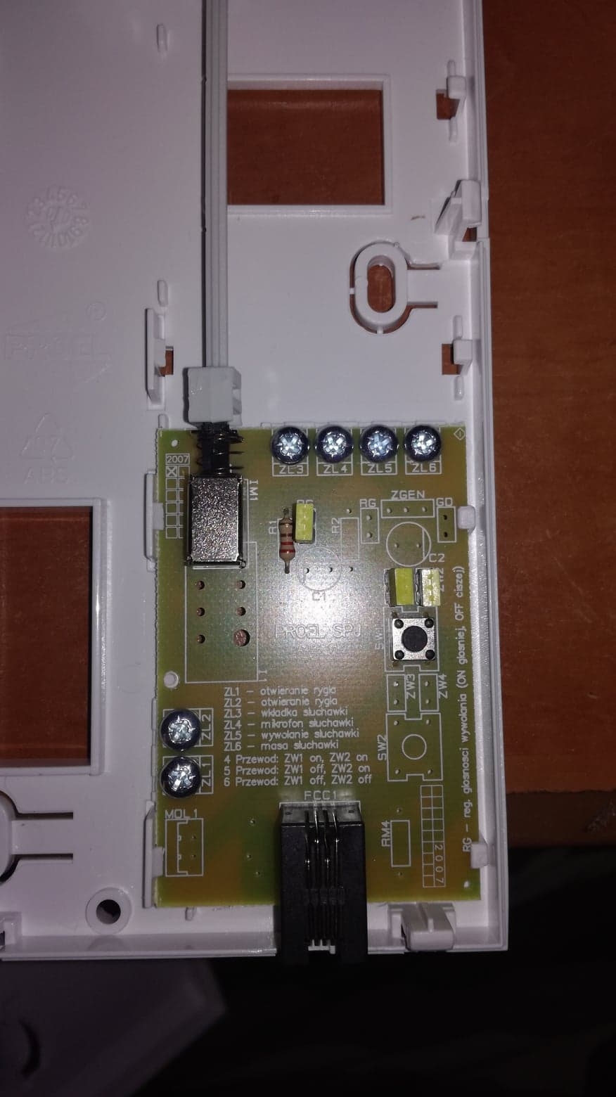 Jak podłączyć domofon PROEL SPJ PA456? Instrukcja krok po kroku.