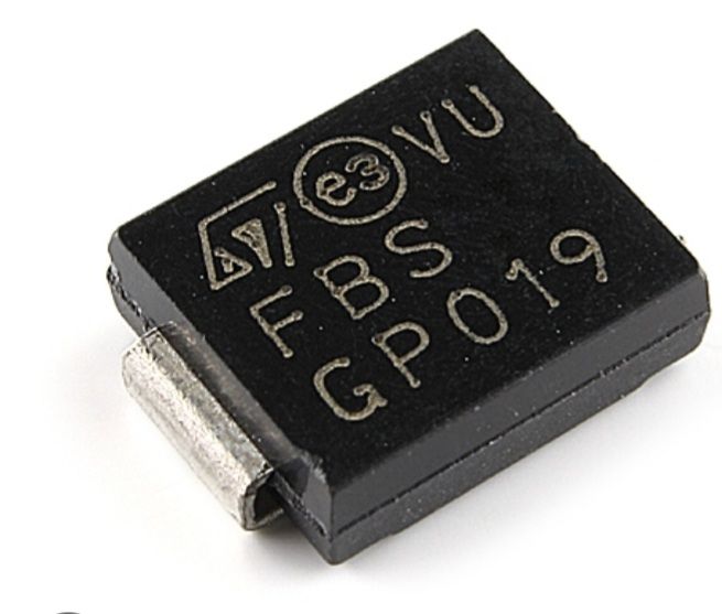 Rozszyfrowanie parametrów elementu oznaczonego jako GP950 - dioda transil?