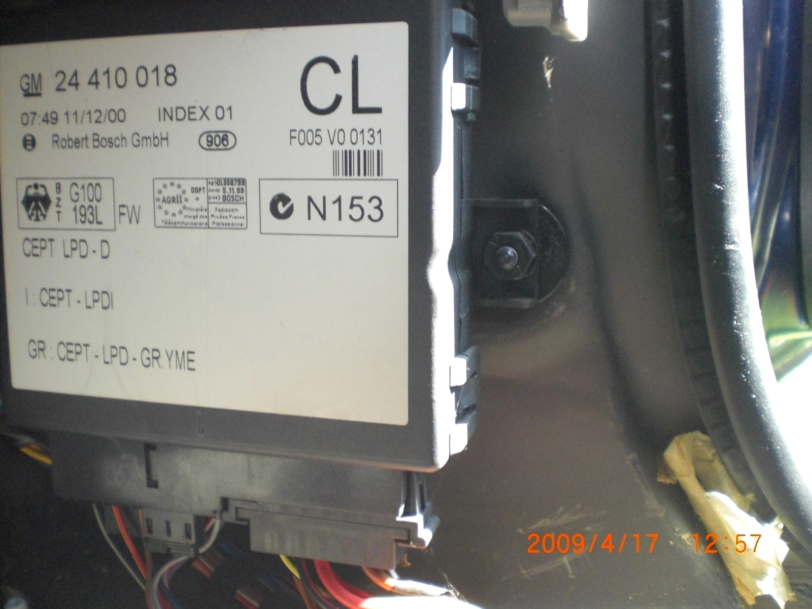 Jak zidentyfikować i zaprogramować autoalarm Bosch w Opel Astra G 2001?