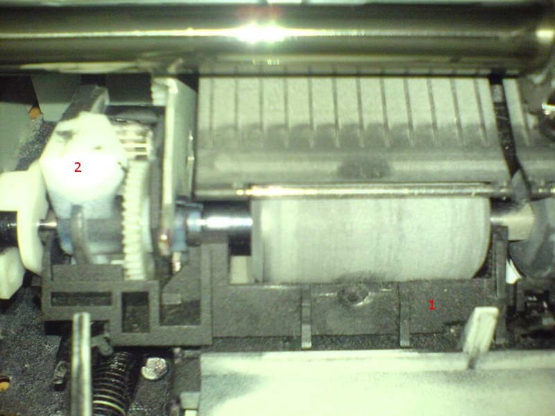 HP DeskJet 710C - zacinanie się elementów mechanicznych