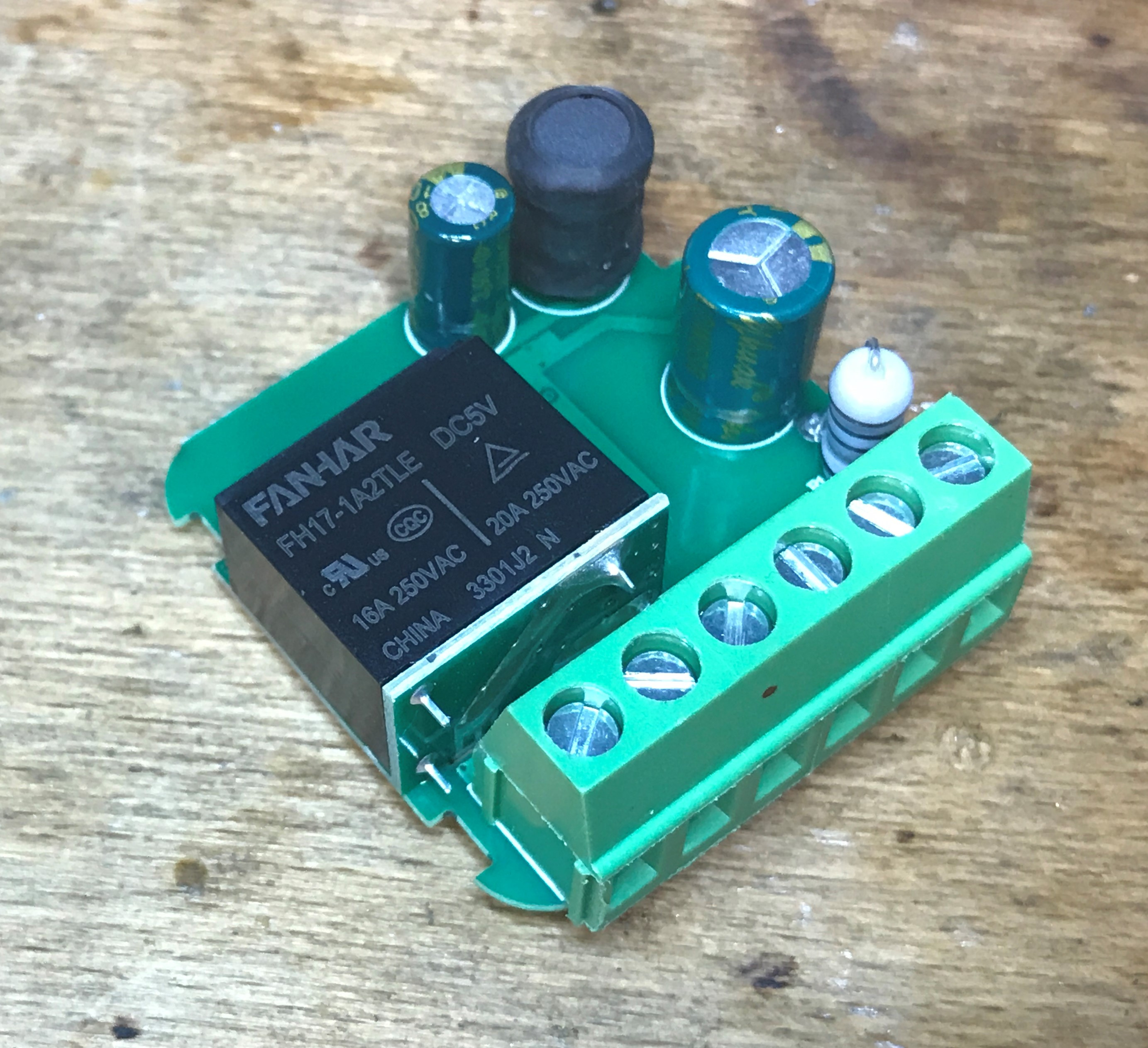 [BK7231N] Typowy moduł przekaźnik z WiFi do puszki - Appio 0158 Switch ...